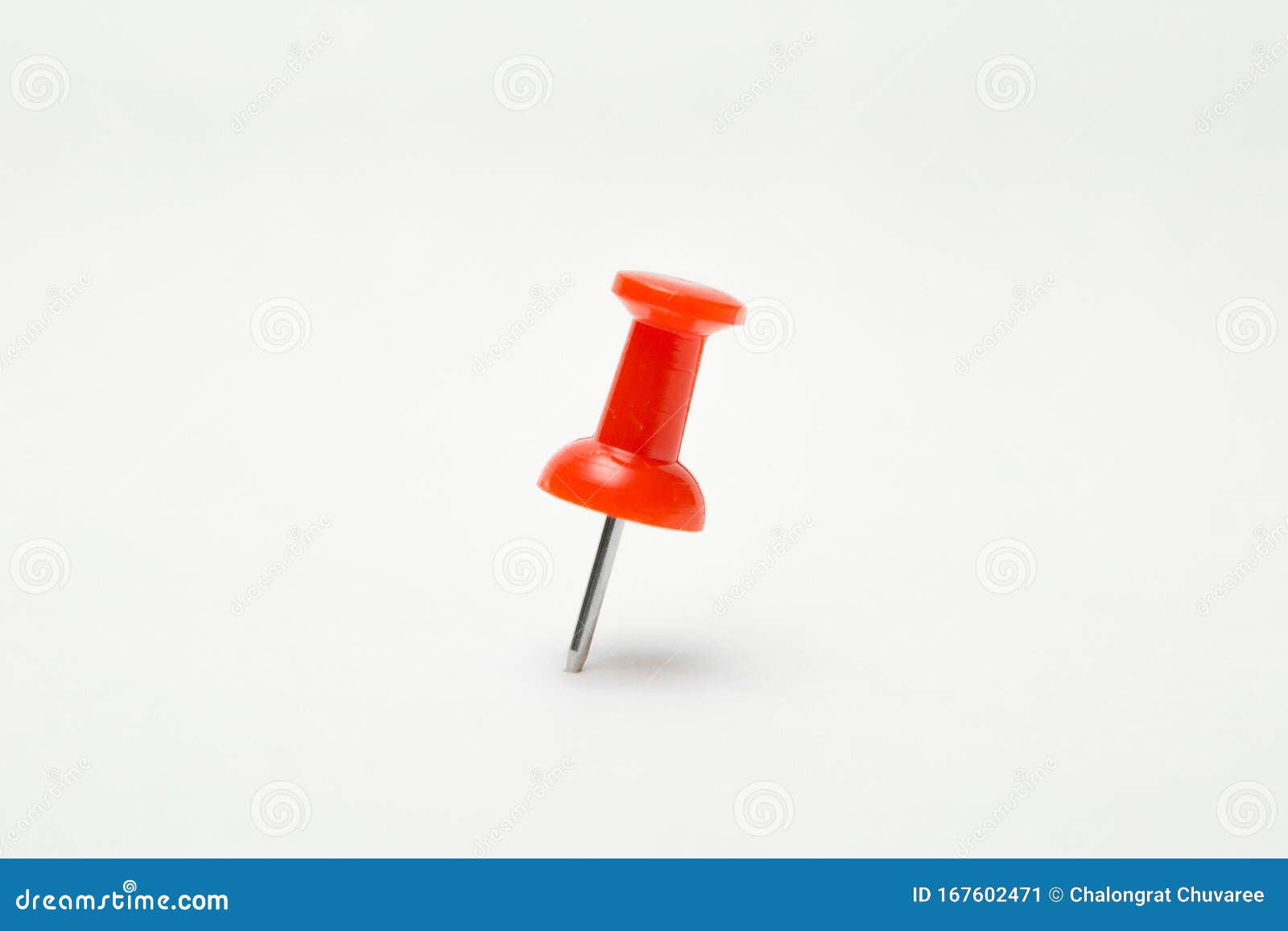 Sluit De Rode Pin Op Witte Achtergrond Stock Afbeelding - Image of ...