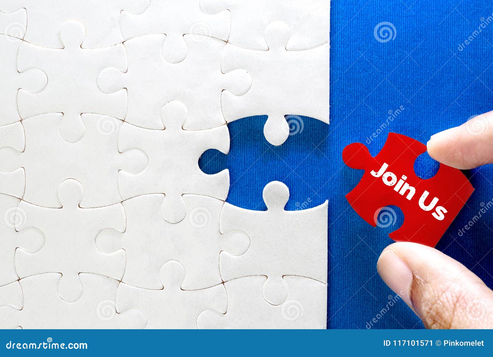 Sluit Omhoog Stuk Van Witte Puzzel Met Join Ons Tekst, Concep Stock ...