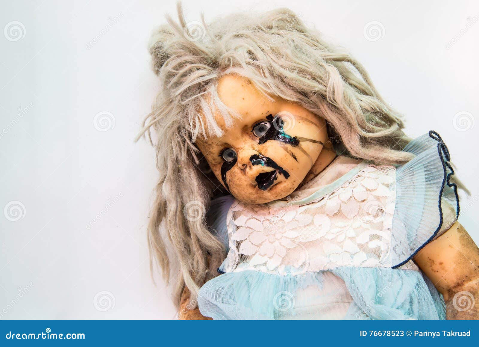 Sluit Omhoog Van Enge Baby - Pop Van Halloween Stock Afbeelding - Image ...