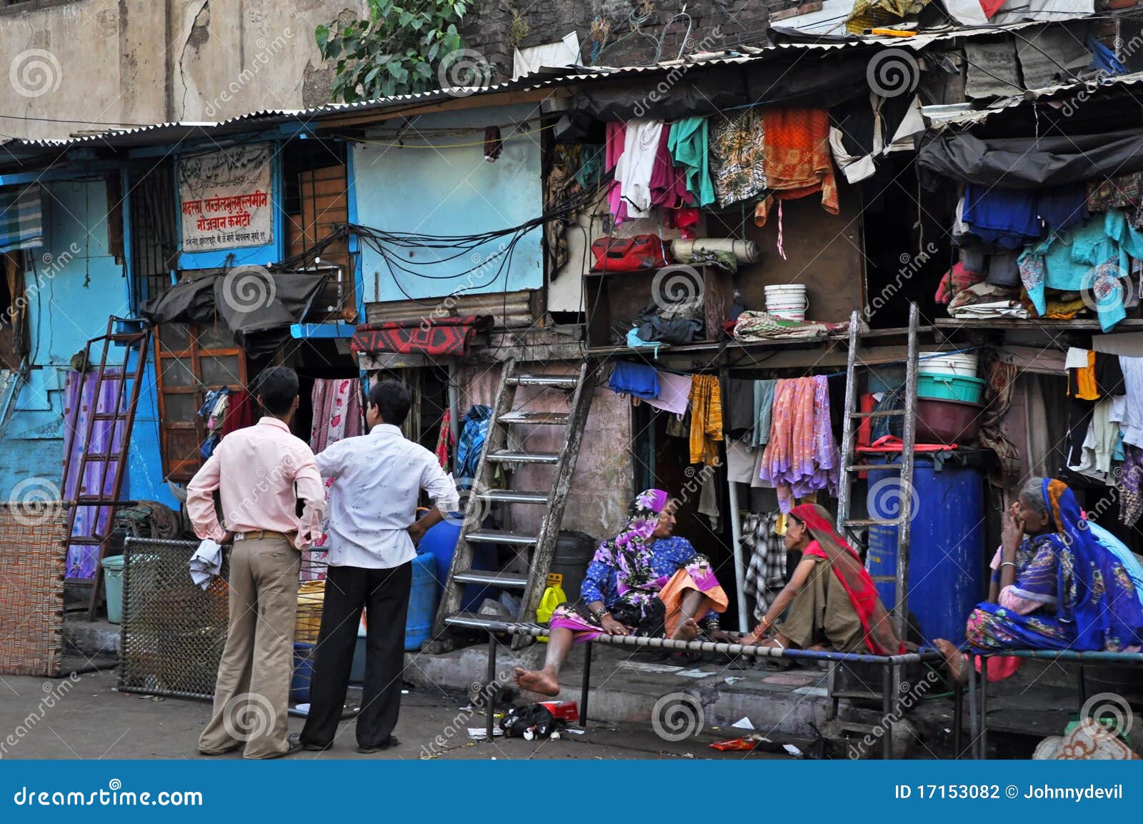 Slum in India editorial photography. Image of outfit - 17153082