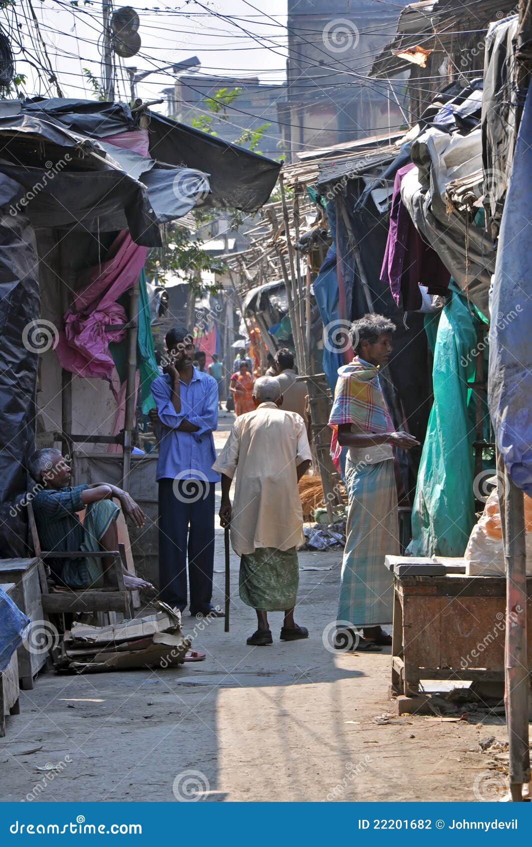 Slum in India editorial photography. Image of mumbai - 22201682
