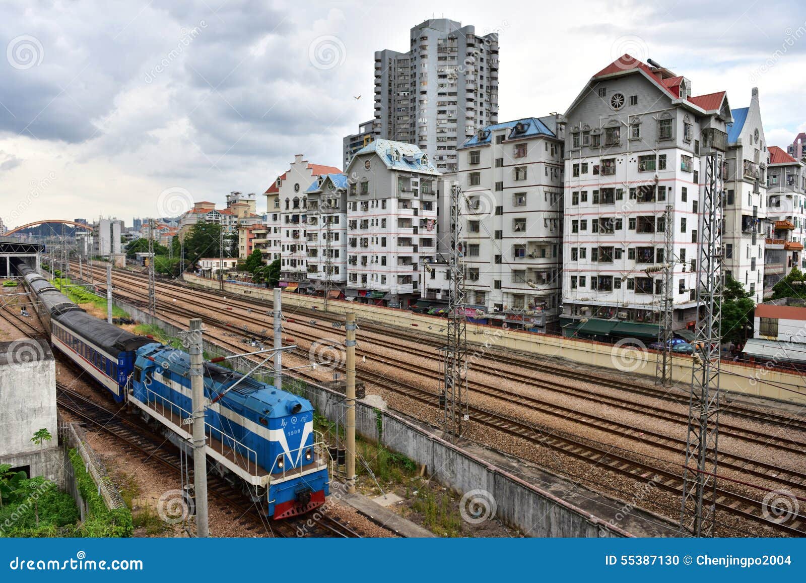 Slums and train editorial image. Image of household, industry - 55387130
