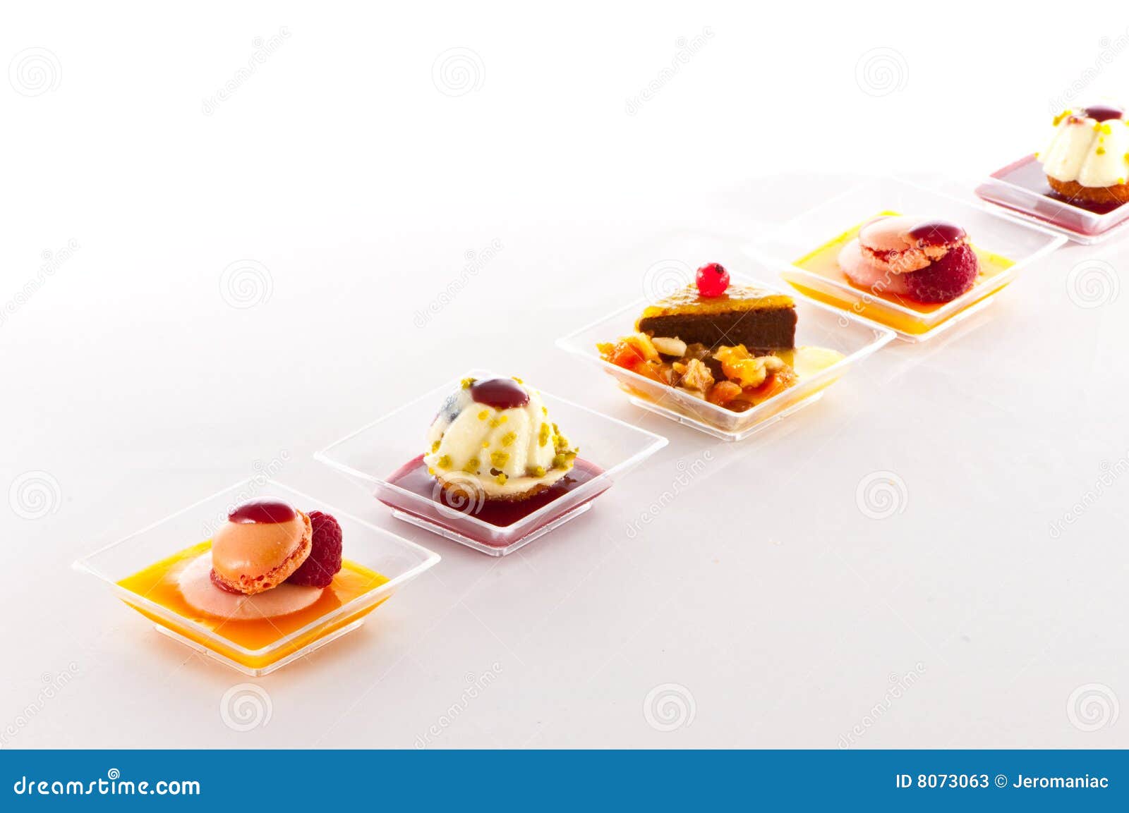 Smakelijk Frans dessert stock afbeelding. Image of zoet - 8073063