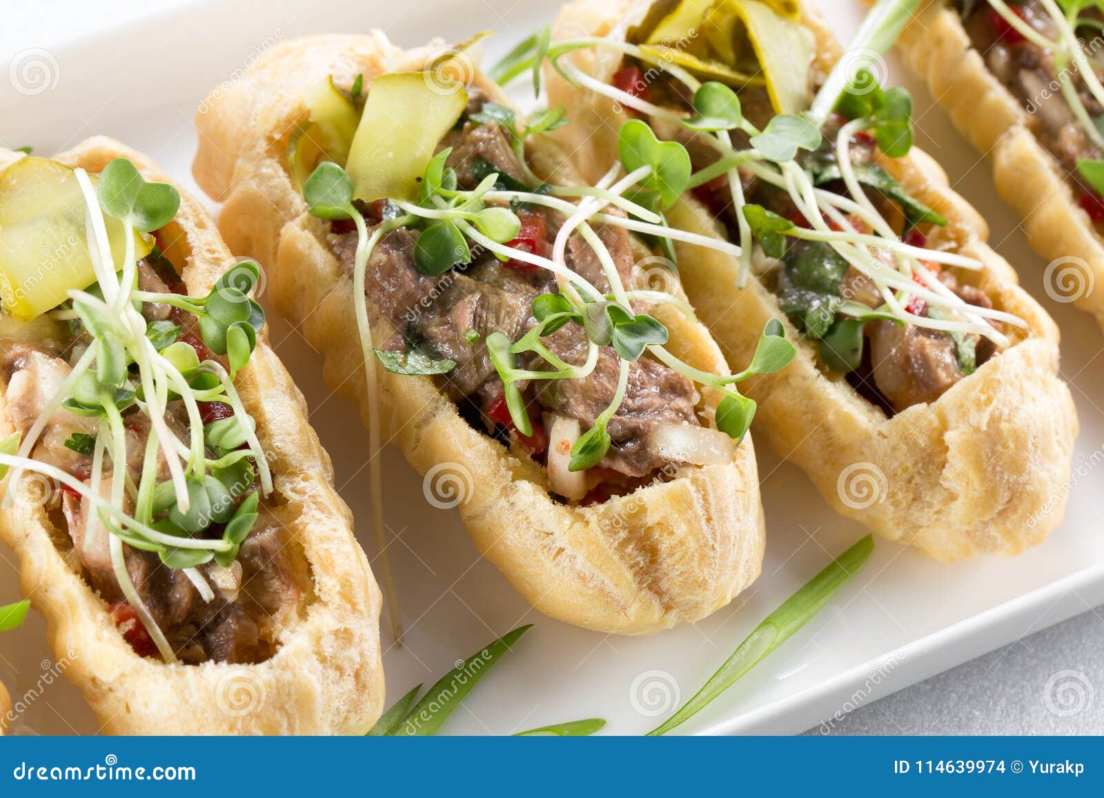 Smakelijke koude snacks stock foto. Image of catering - 114639974