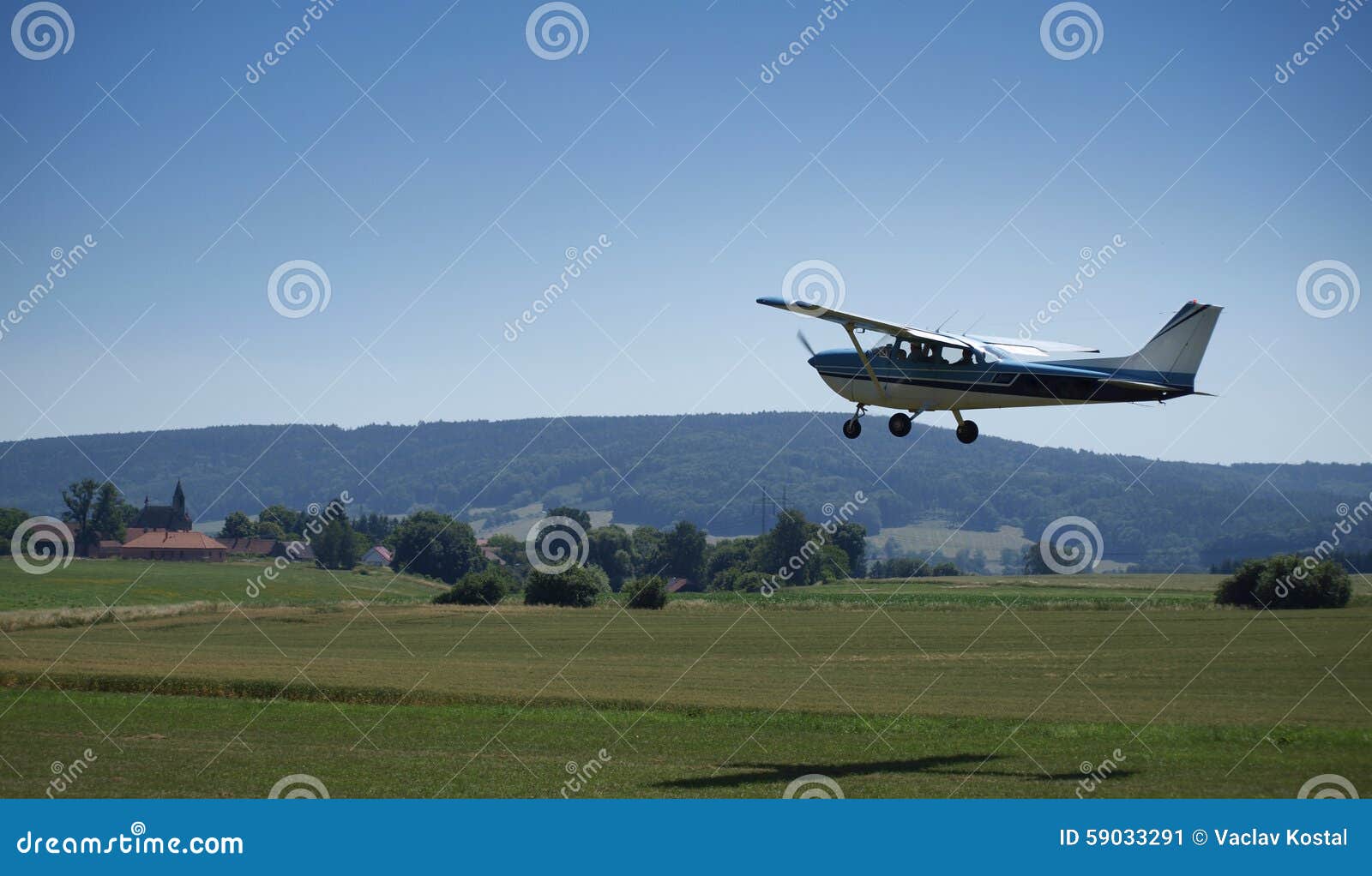 Small airplane stock image. Image of propeller, landing - 59033291