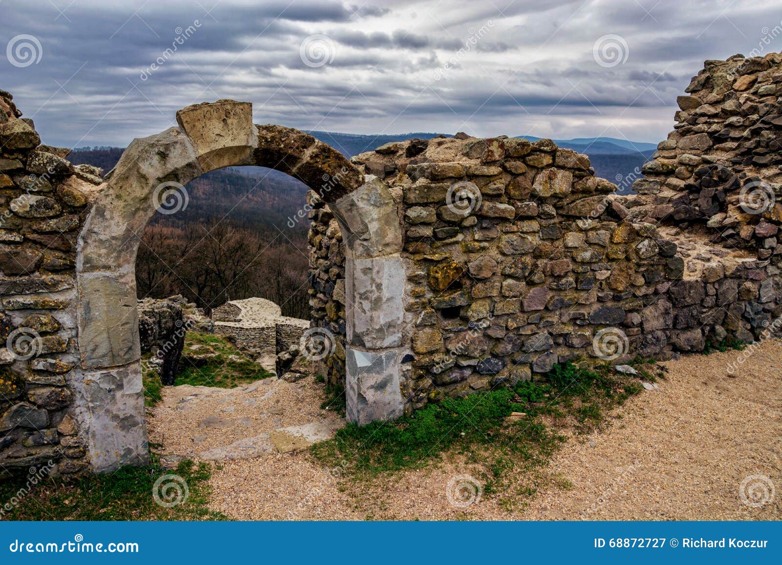 Small Arch at the Ruins of a Castle Editorial Photography - Image of ...