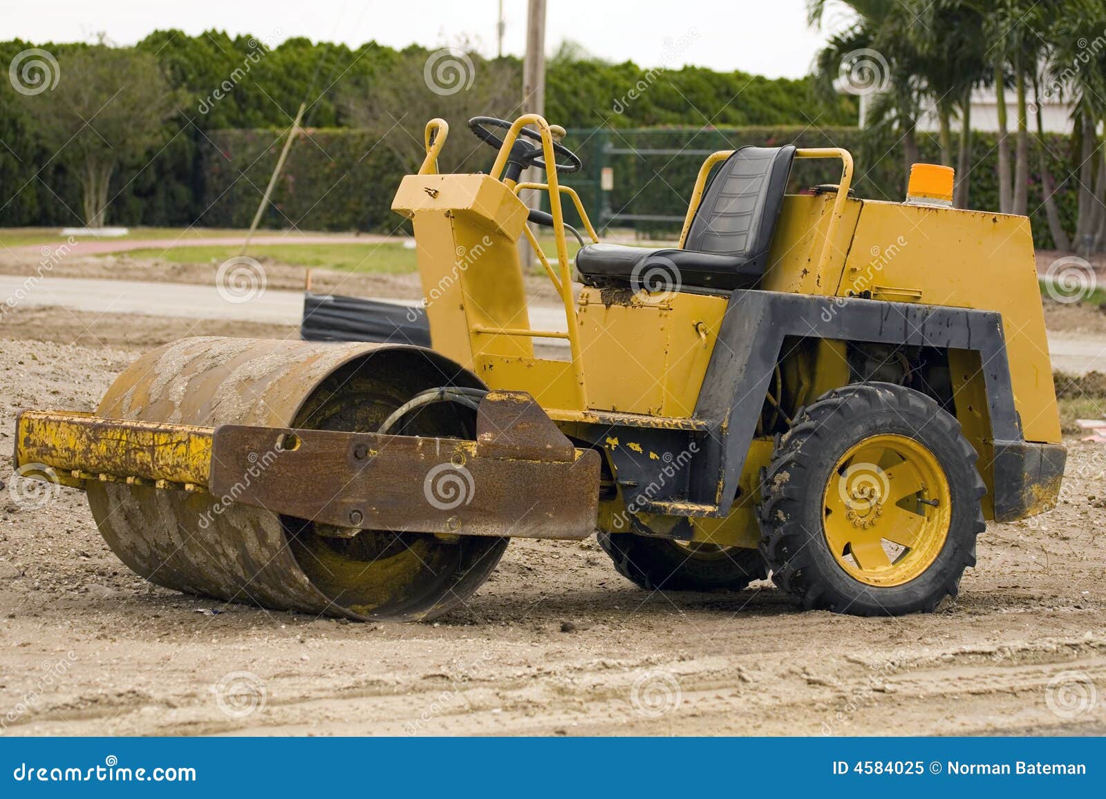 A Small Asphalt Roller Picture. Image: 4584025