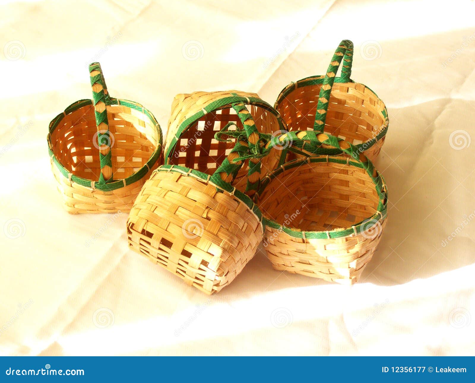 Small Baskets on Table Cloth Stock Image - Image of white, rays: 12356177