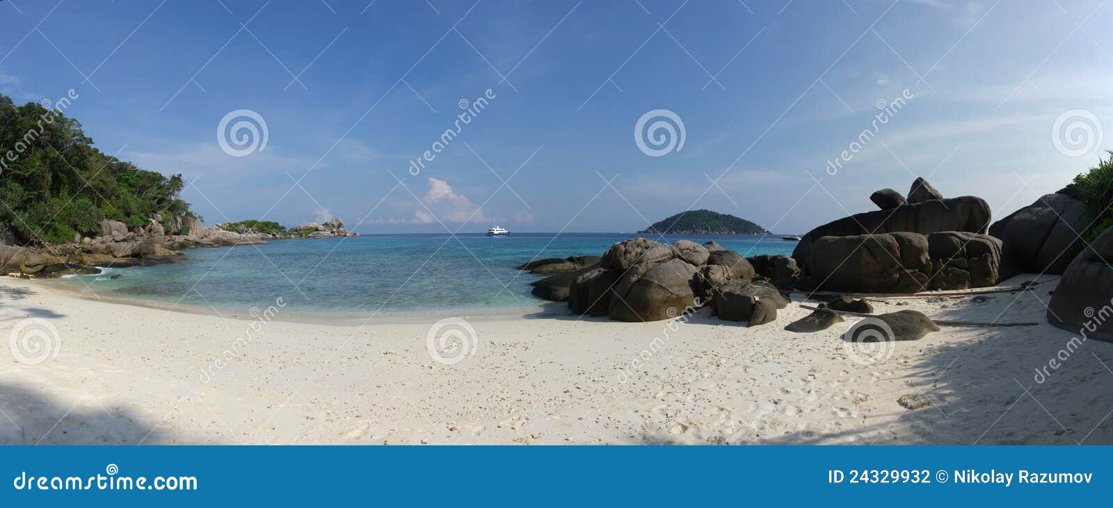 Small beach of Koh miang stock photo. Image of scuba - 24329932