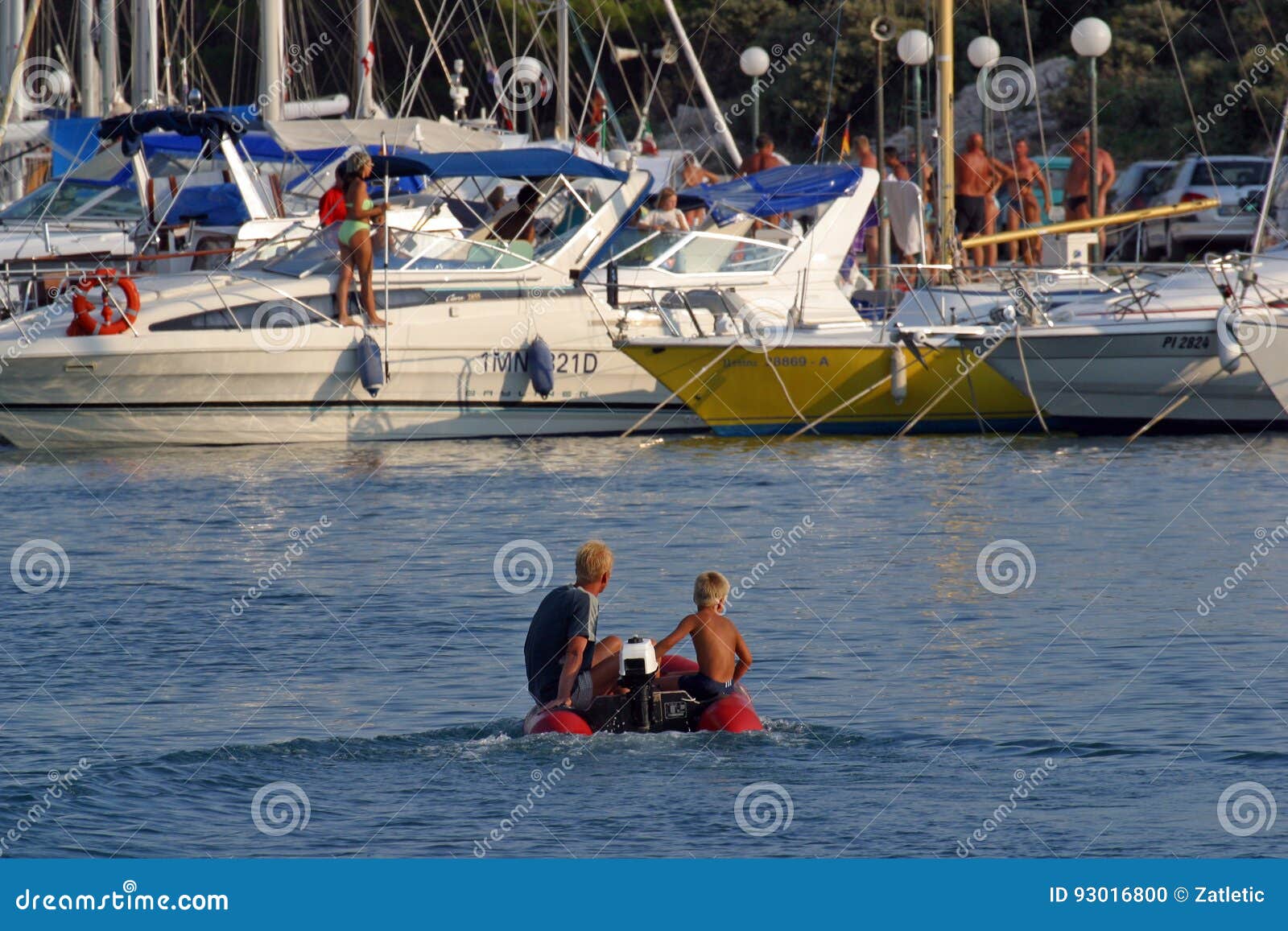 Small Boat Coming in Marina Editorial Image - Image of blue, bright ...