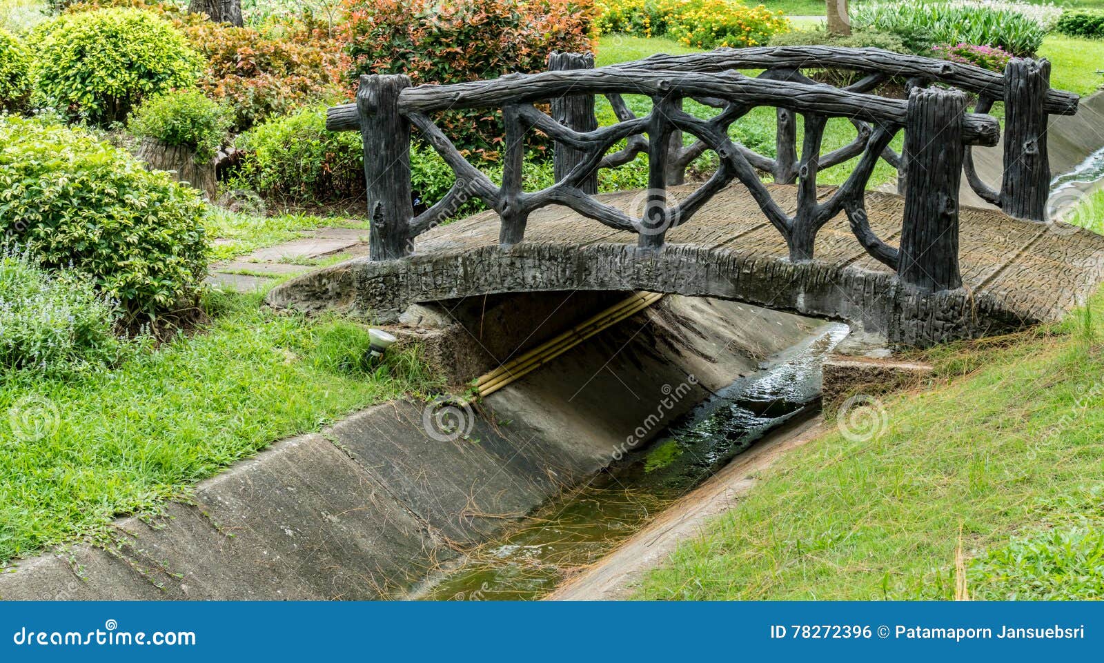 Small bridge in garden stock photo. Image of garden, scenic - 78272396