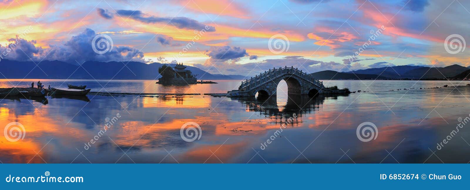 Small Bridge - the Temple - Lake - Sunset Stock Photo - Image of people ...