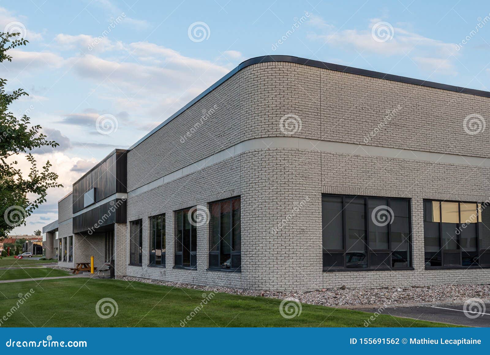 Small Business Building Exterior Stock Photo - Image of glass, lease ...