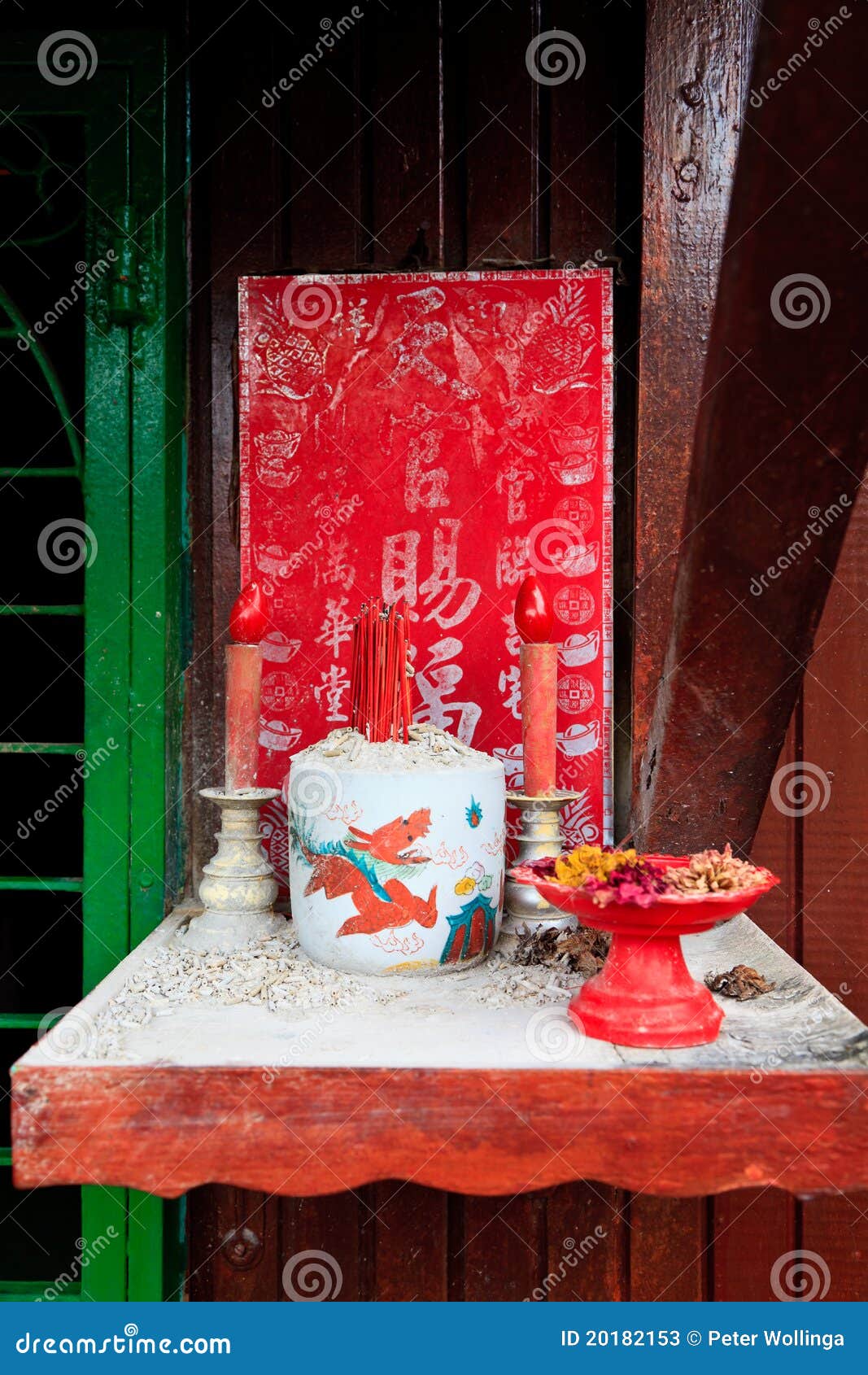 Small Chinese Alter for Praying Stock Image - Image of candles, chinese ...