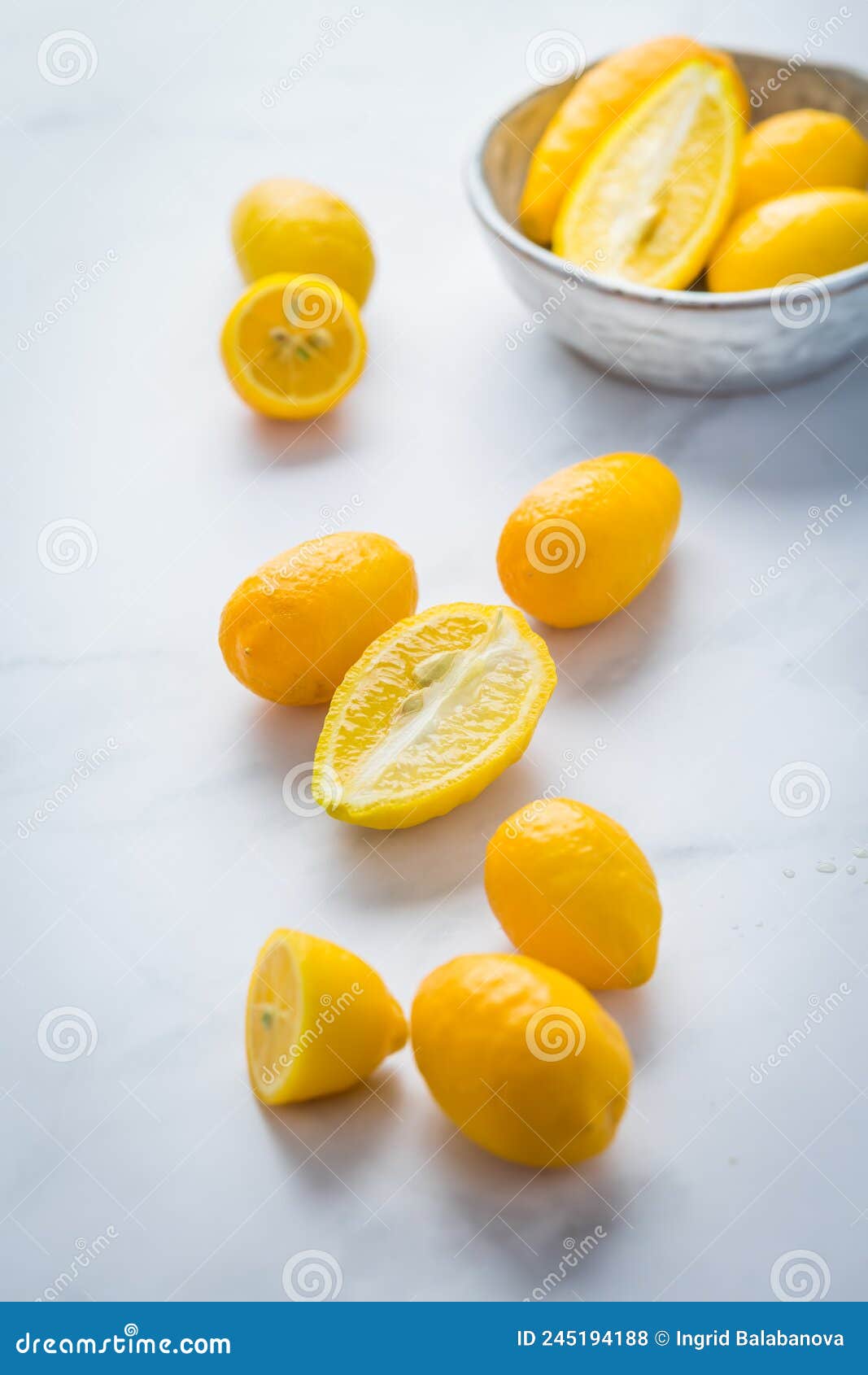 Small Citrus Fruits Limequat with Bowl on Table Stock Photo - Image of ...
