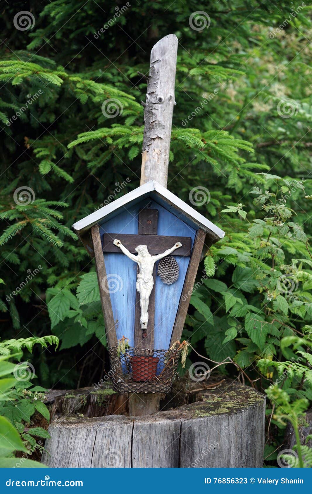Small crucifix stock image. Image of forest, green, cross - 76856323