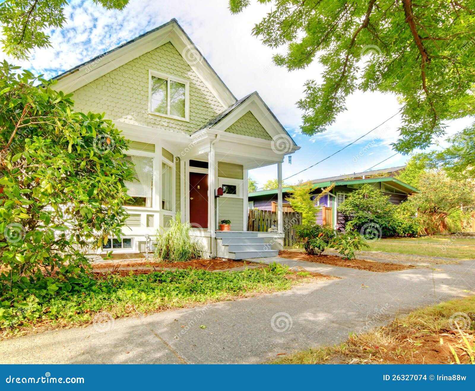 Small Cute Craftsman American House Stock Photo - Image of garage ...