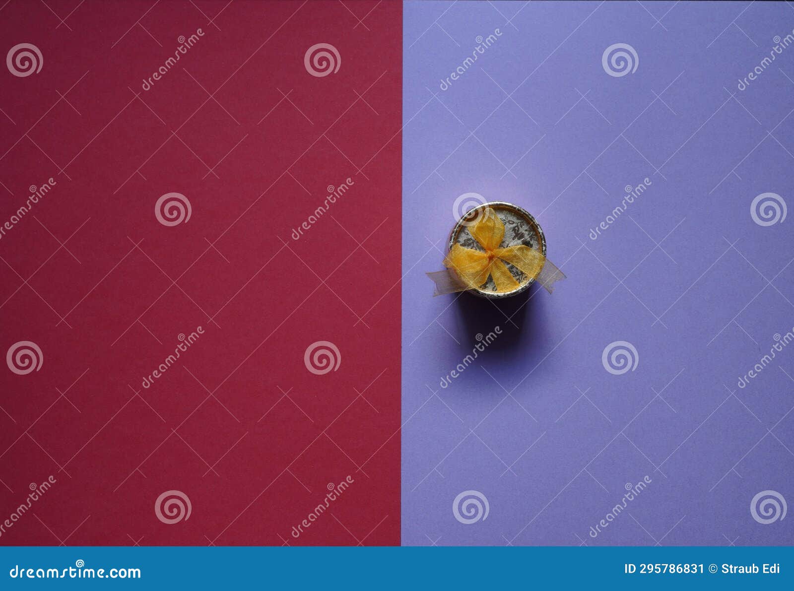 Small Cylindrical Box with Bow, for Jewelry Stock Image - Image of ...
