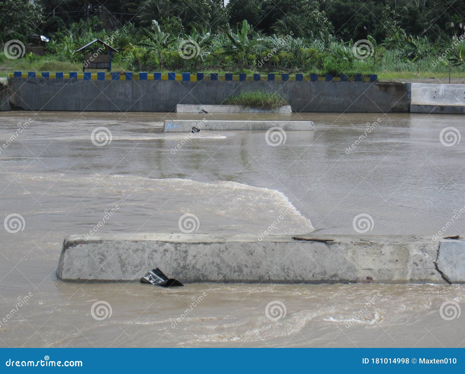 Small dam on the river stock photo. Image of flow, forest - 181014998