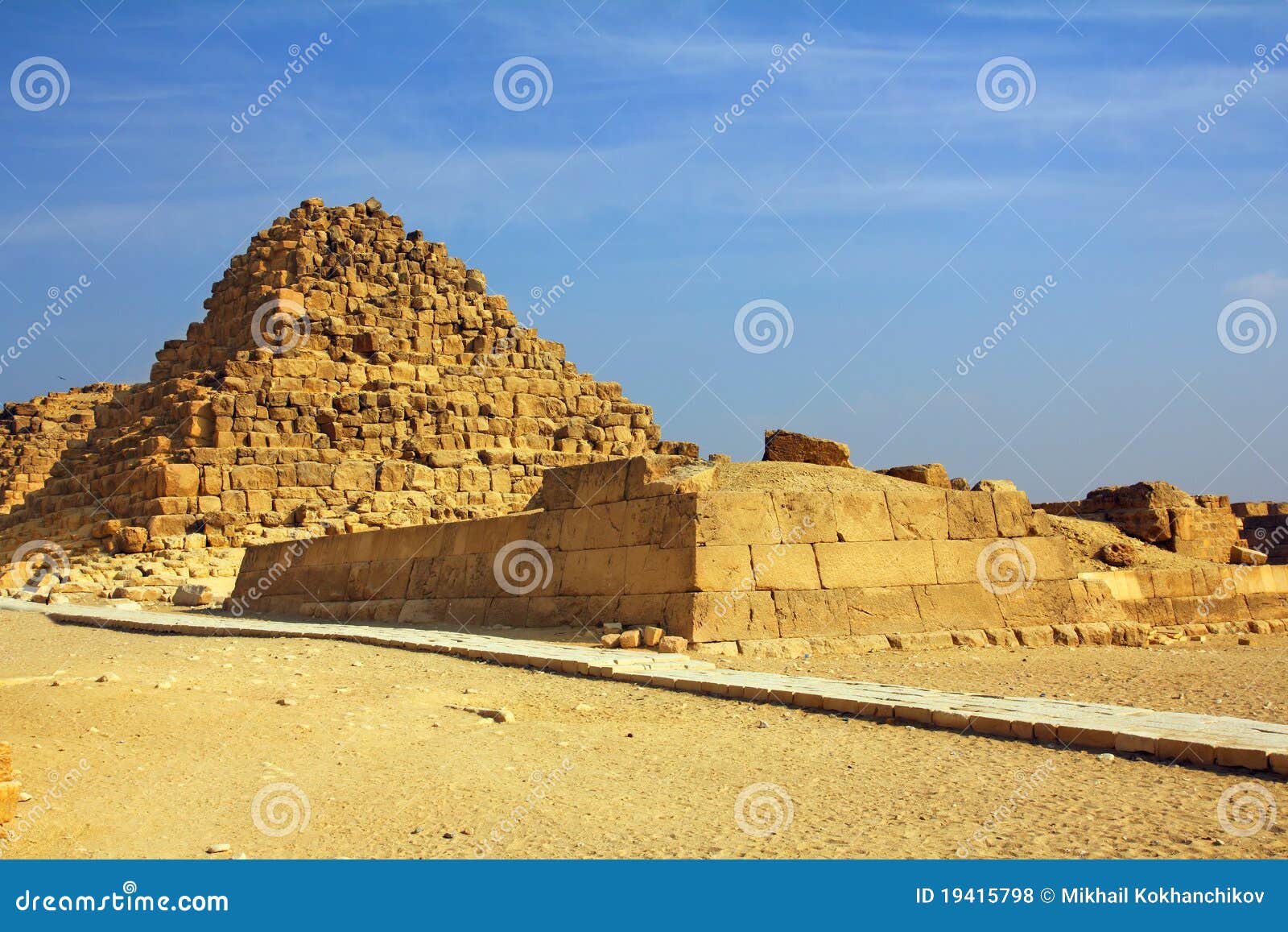 Egypt Pyramid. Historic Buildings. Stock Photography | CartoonDealer ...