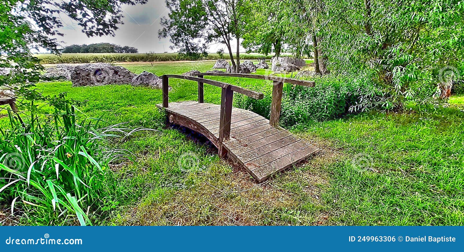 Small Footbridge Crosses A Stream In Autumn Woods Stock Photography ...