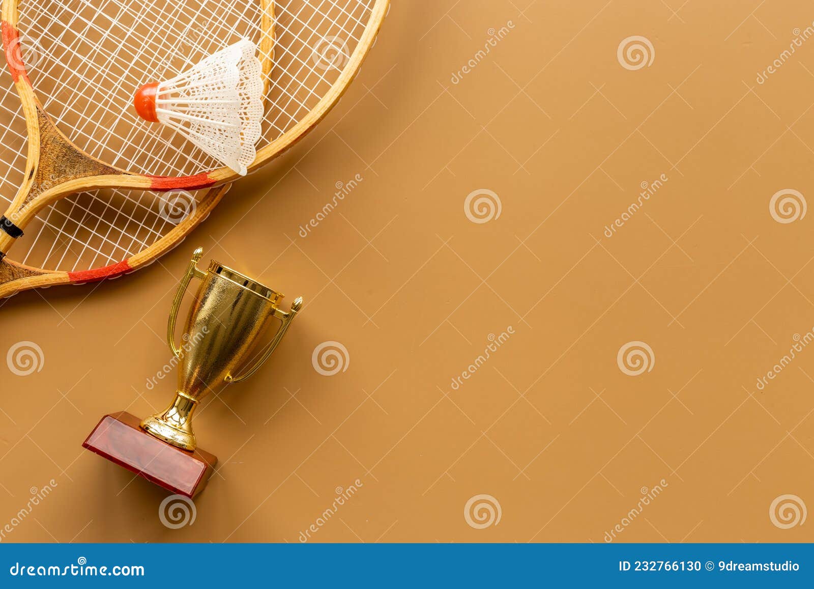 Small Golden Trophy Cup with Rackets and Shuttlecock for Winner, Top ...