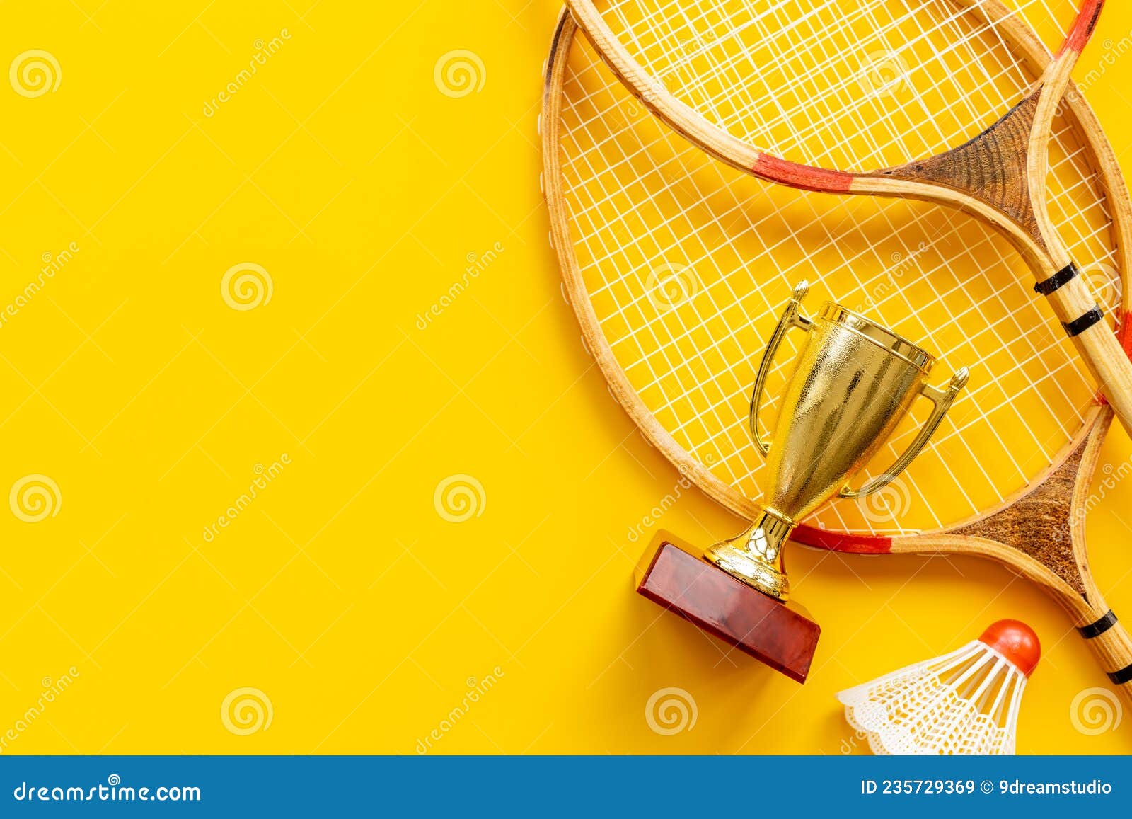 Small Golden Trophy Cup with Rackets and Shuttlecock for Winner, Top ...