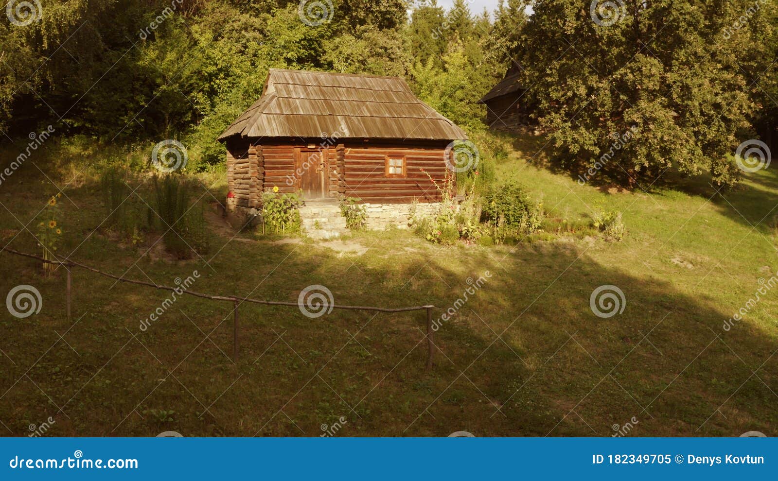 Small Log Building on Sunny Day in the Forest. Stock Image - Image of ...