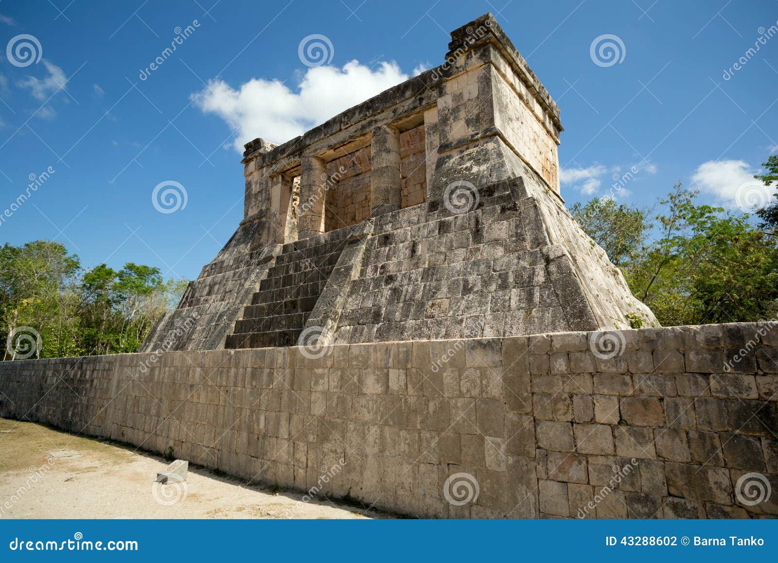 Small Mayan temple stock photo. Image of itza, mayan - 43288602