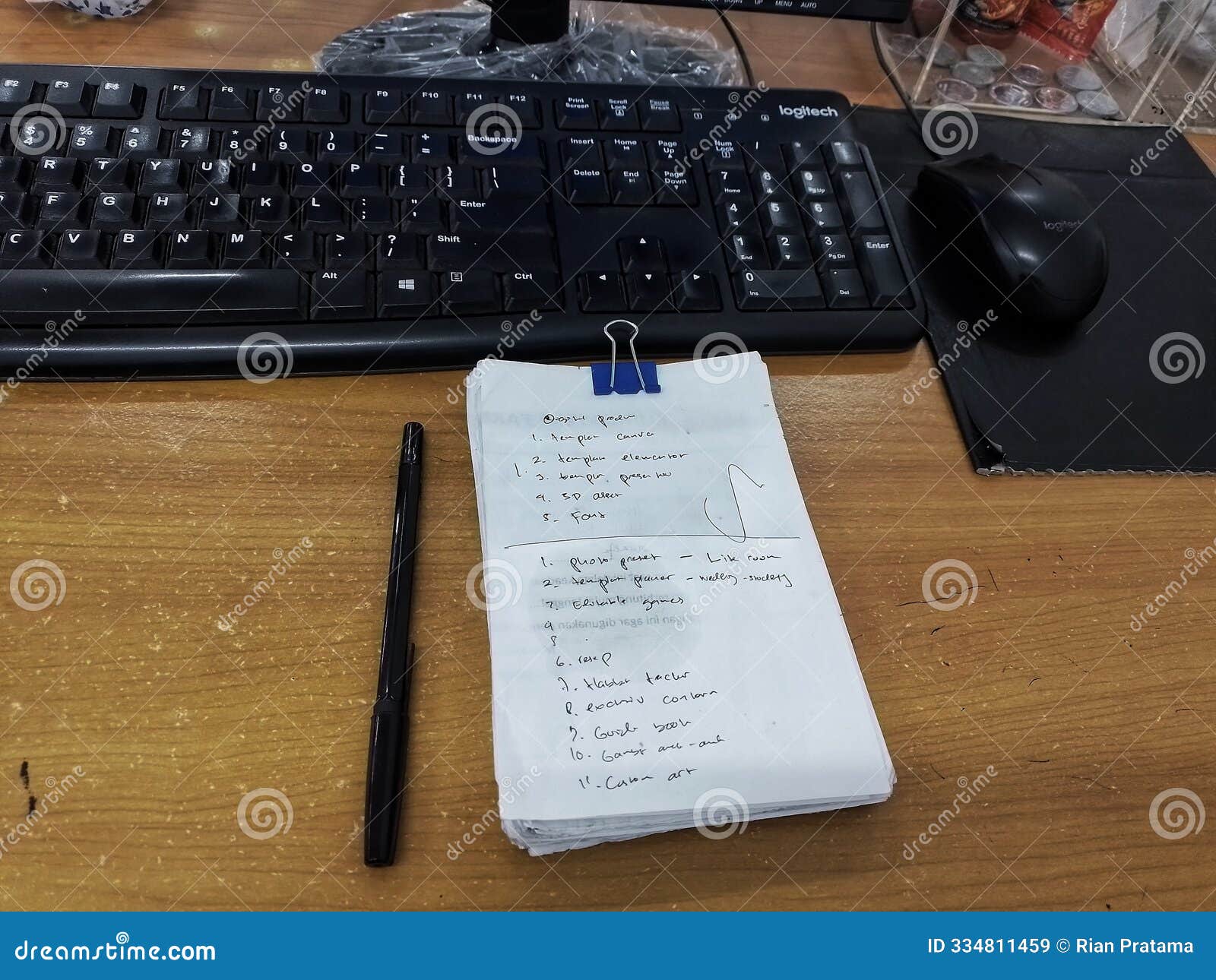 Small Note of daily Work Plan Editorial Stock Image - Image of plan ...
