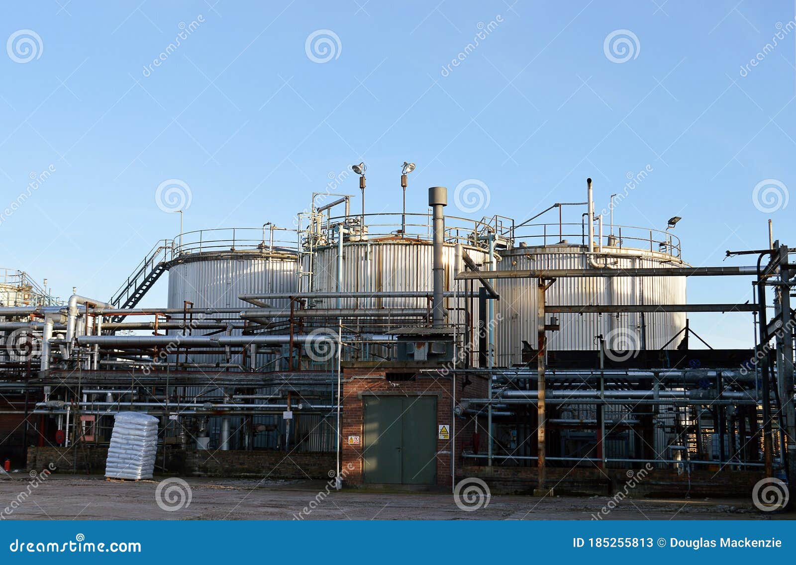 Small Oil Refinery, Scotland Stock Image - Image of workplace, steel ...
