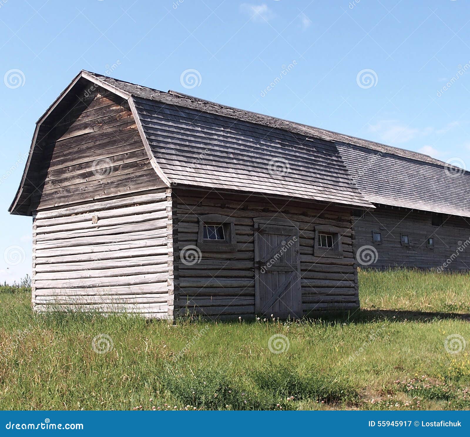 Small Old Wooden Barn stock image. Image of shelter, farm - 55945917