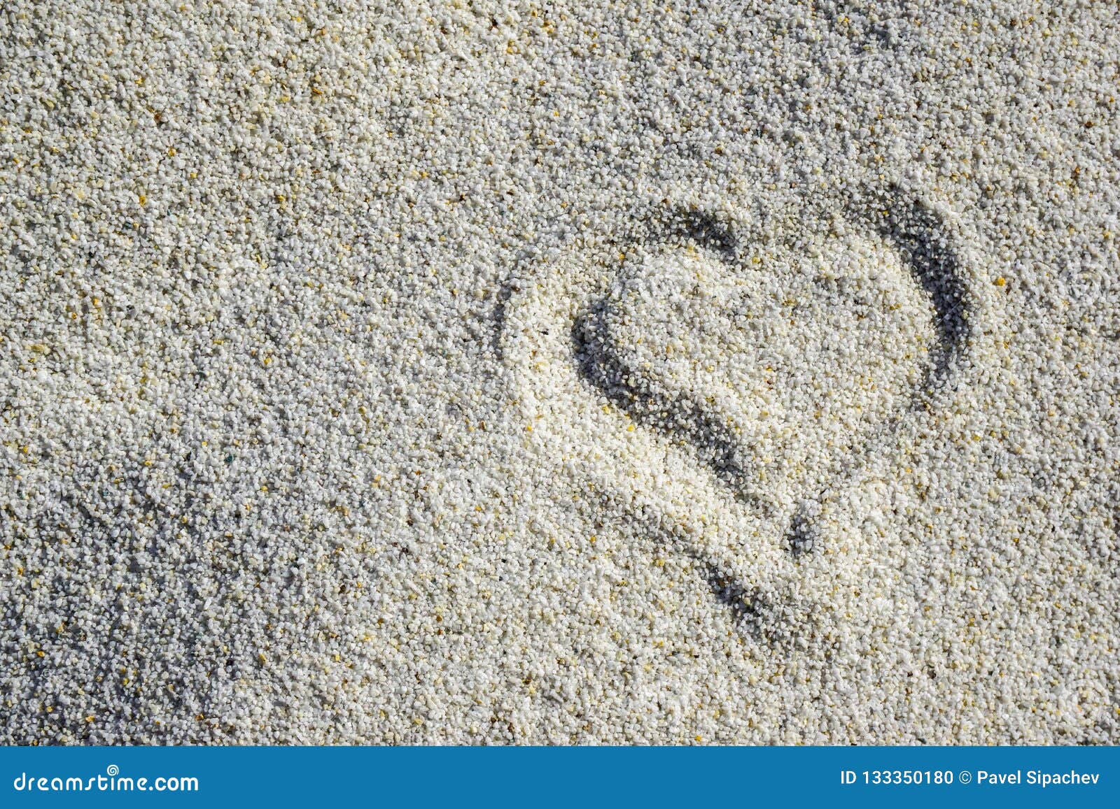 Small Painted Heart on White Sand Stock Photo - Image of small, water ...