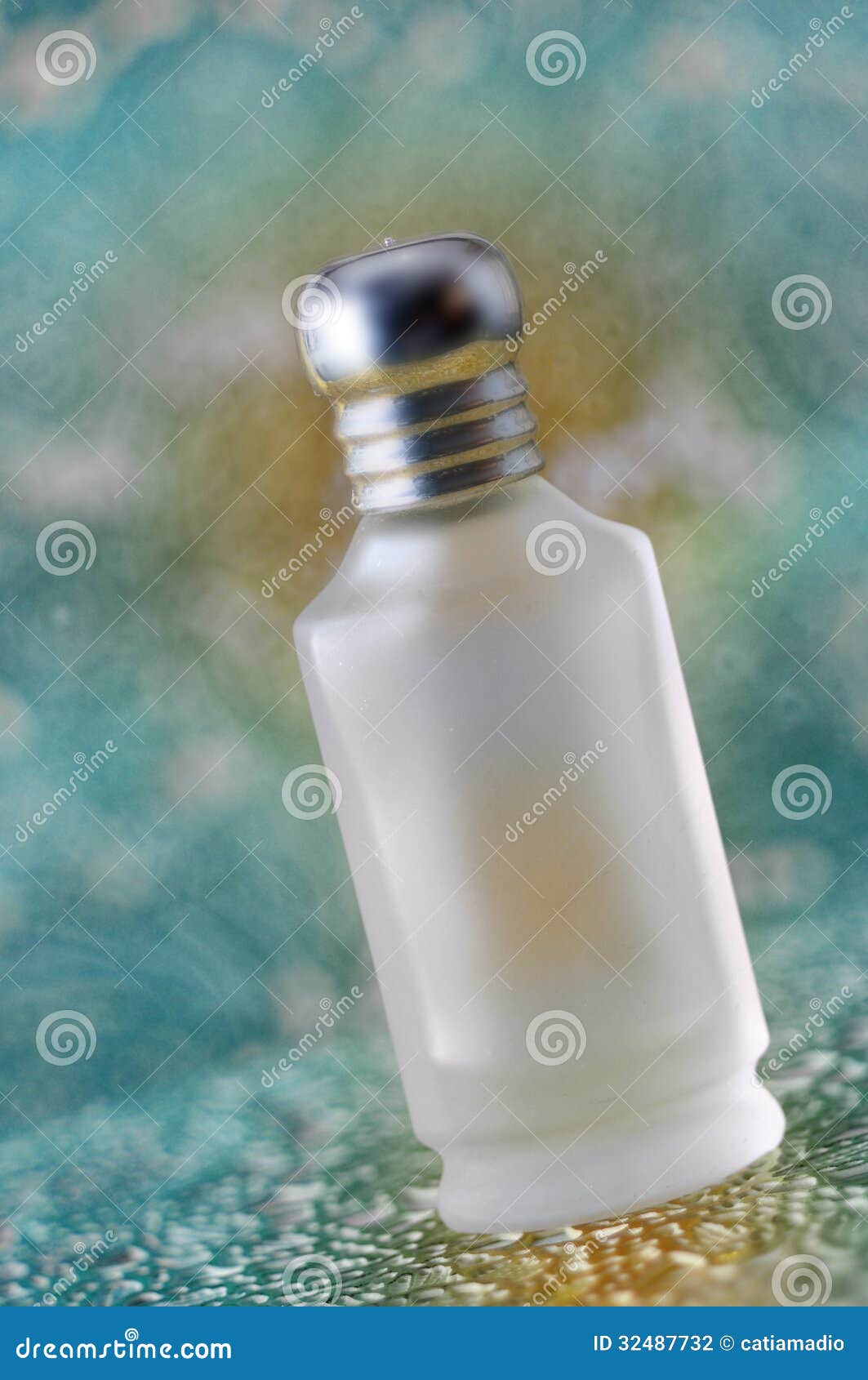Small perfume bottle stock photo. Image of cosmetic, little - 32487732