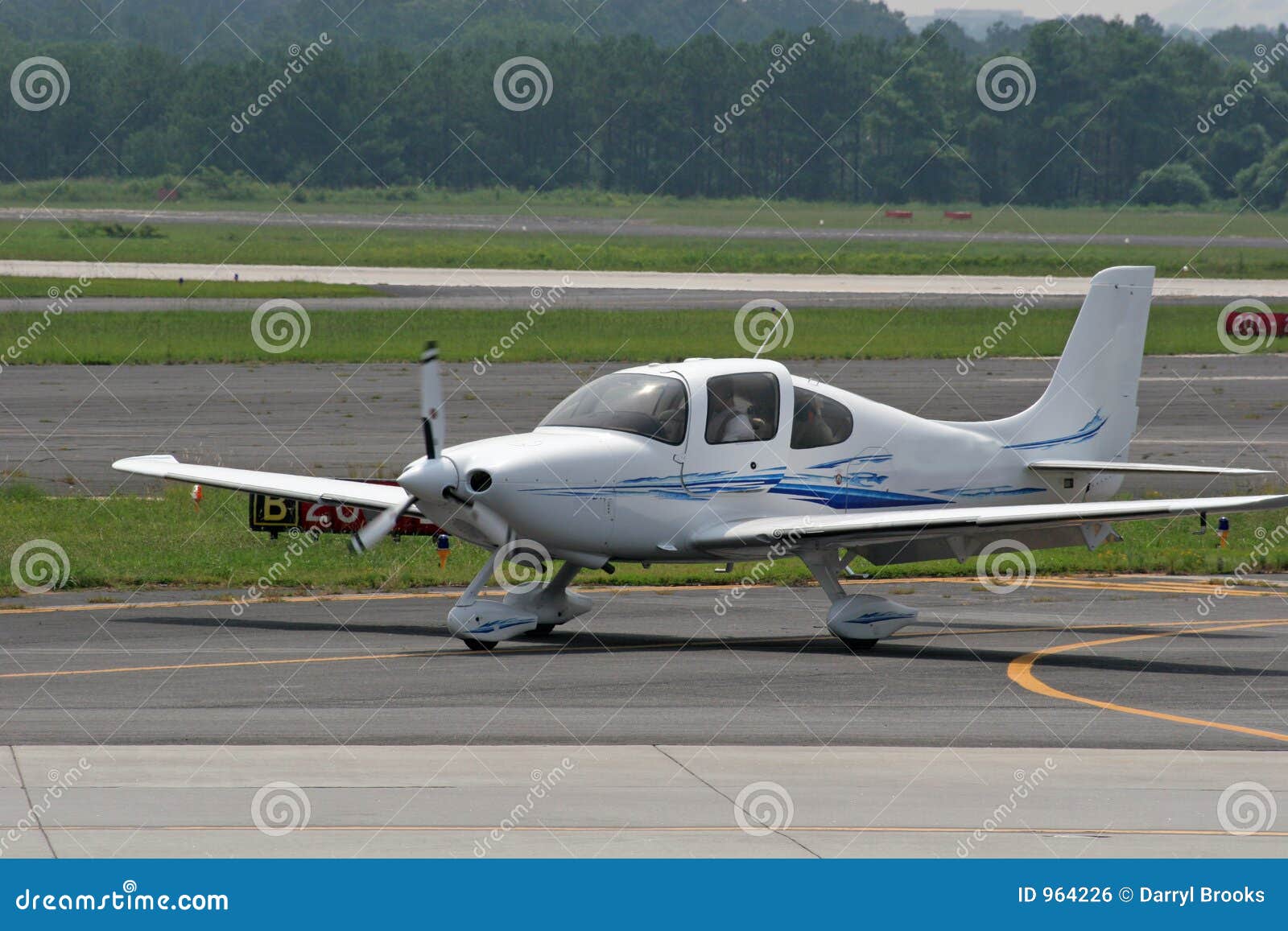 Small Plane Landing 1 stock photo. Image of depart, airplane - 964226
