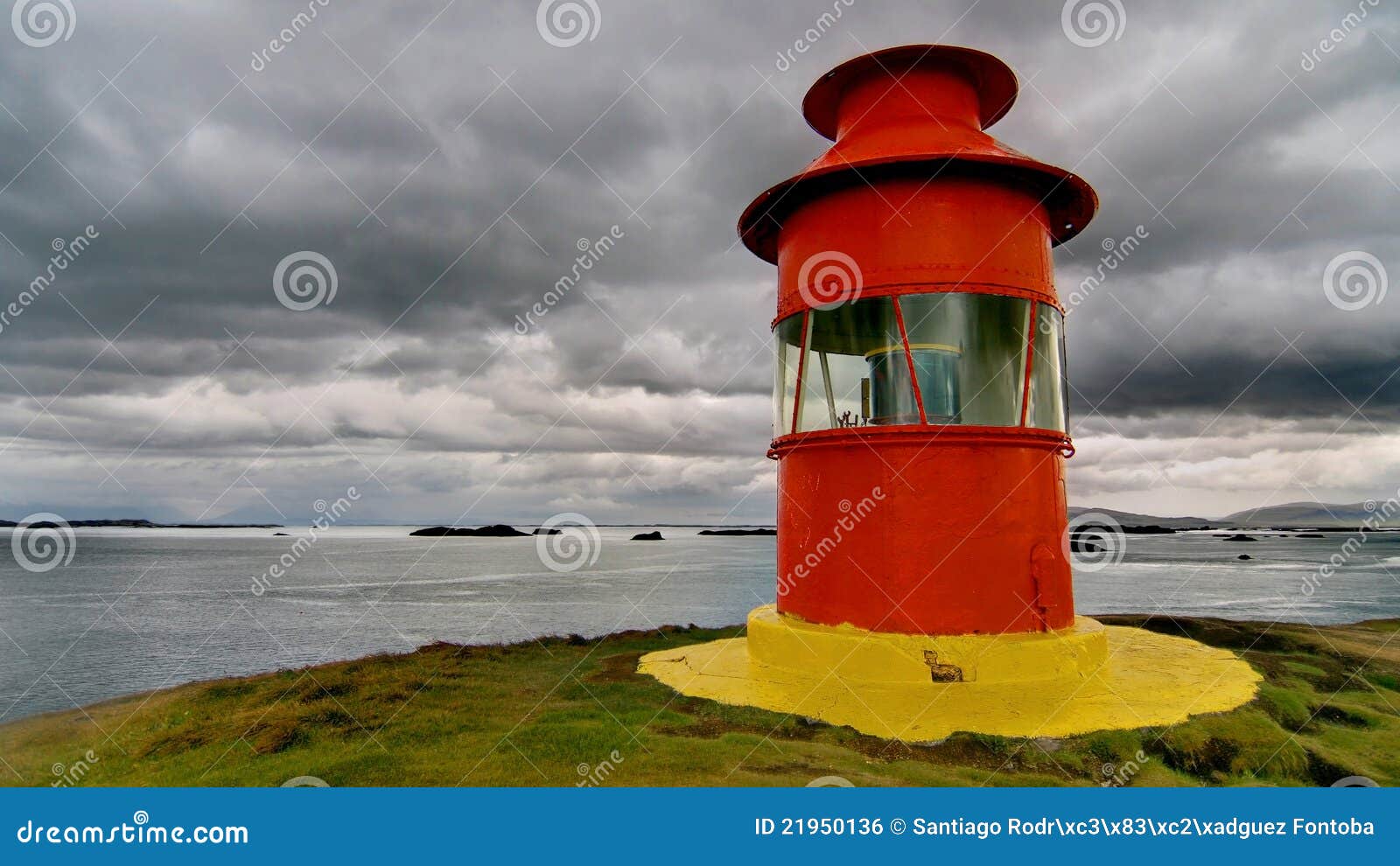 Small red lighthouse stock photo. Image of peninsula - 21950136