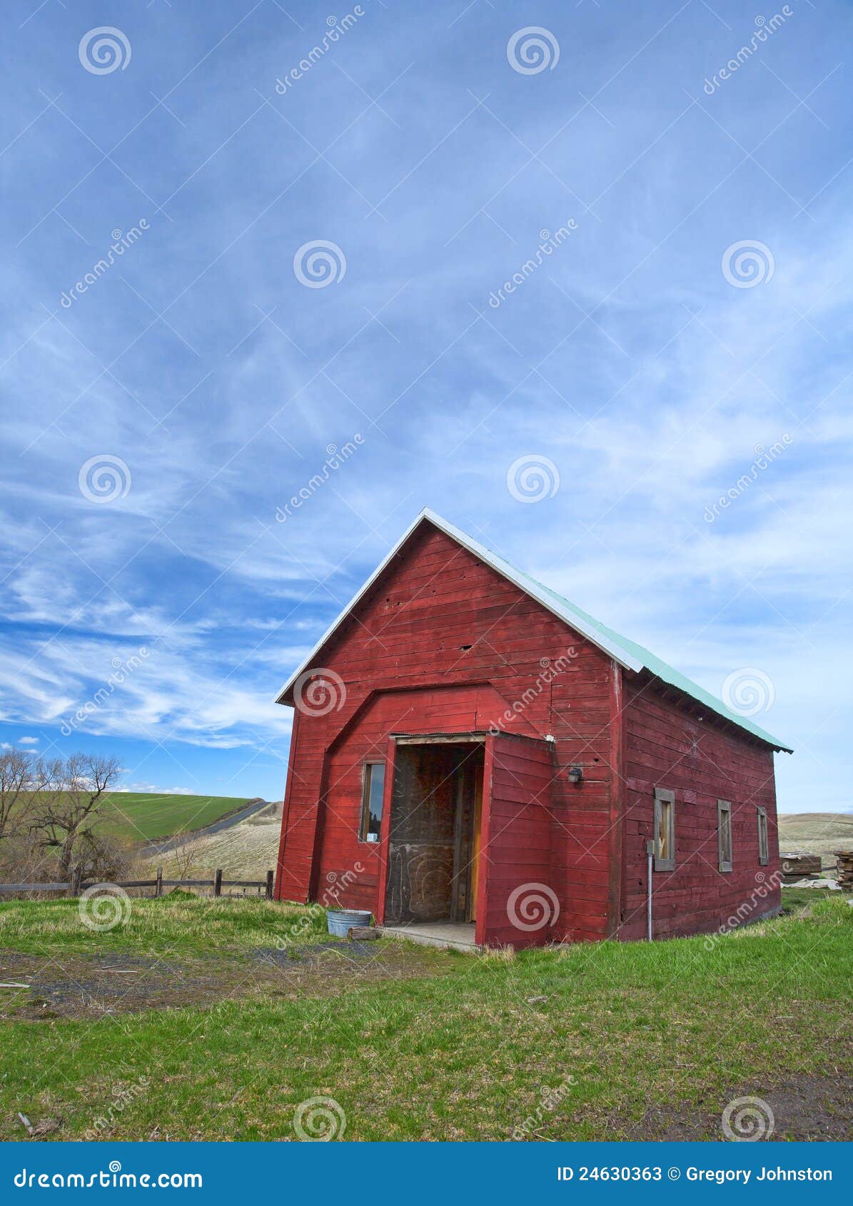 Small red shed. stock image. Image of building, grass - 24630363