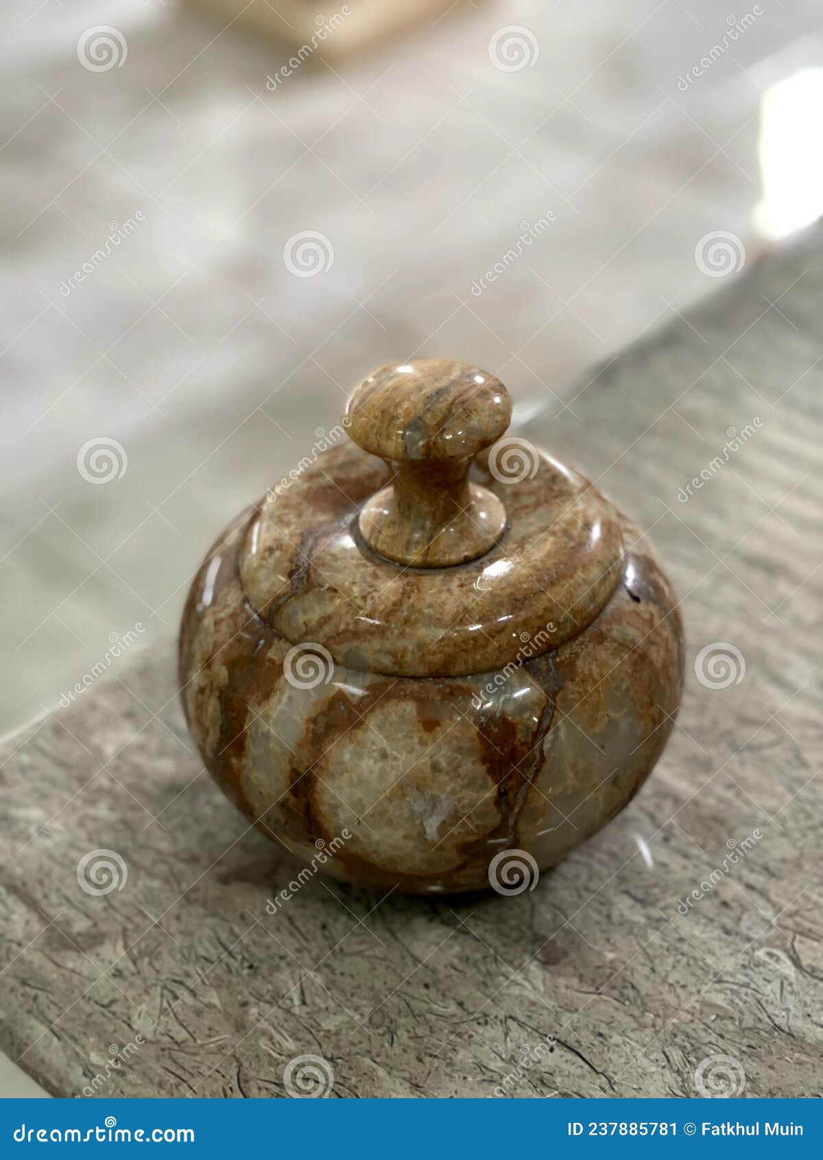 Small Round Storage Bin with Lid for Small Items Stock Image - Image of ...