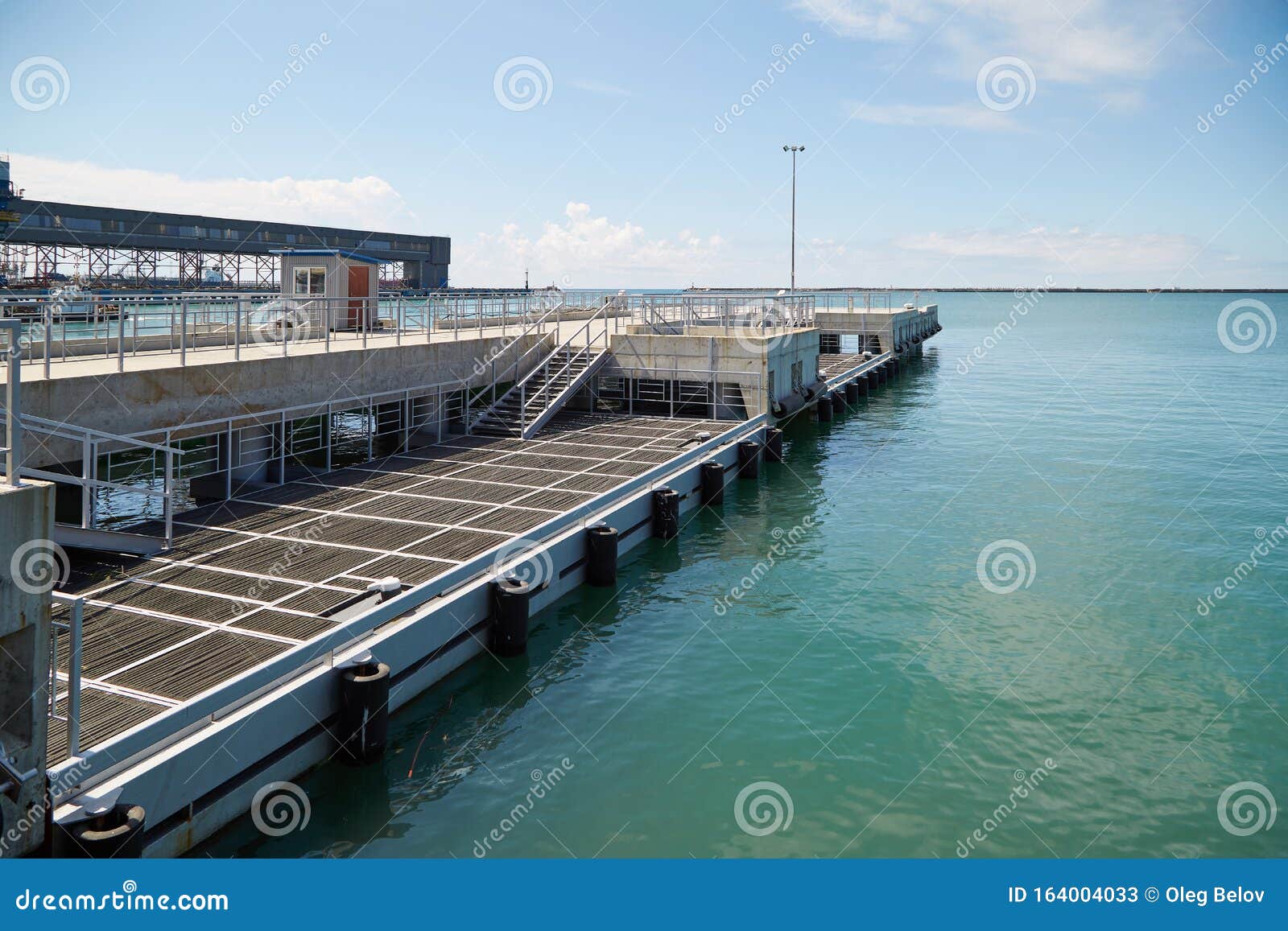 Small Sea Pier for Loading and Unloading Passengers Editorial Stock ...