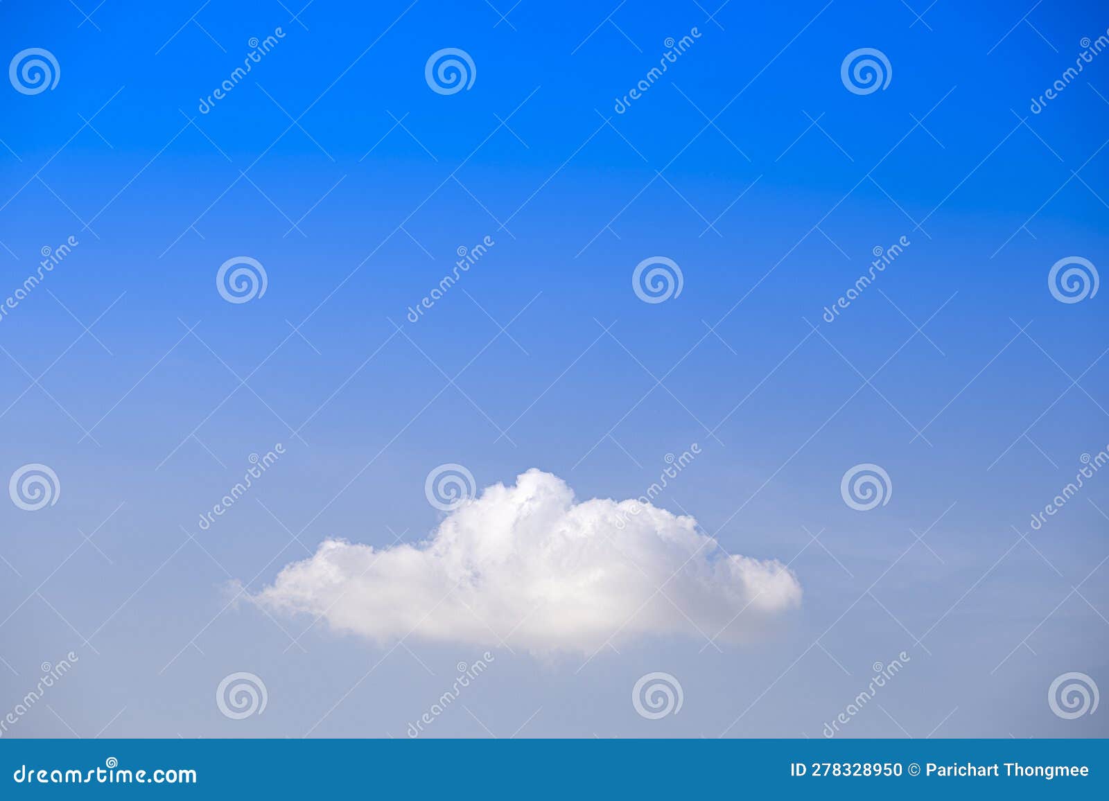 Small Single Fluffy Clouds Blue Sky Single White Cloud Blue Stock Photo ...