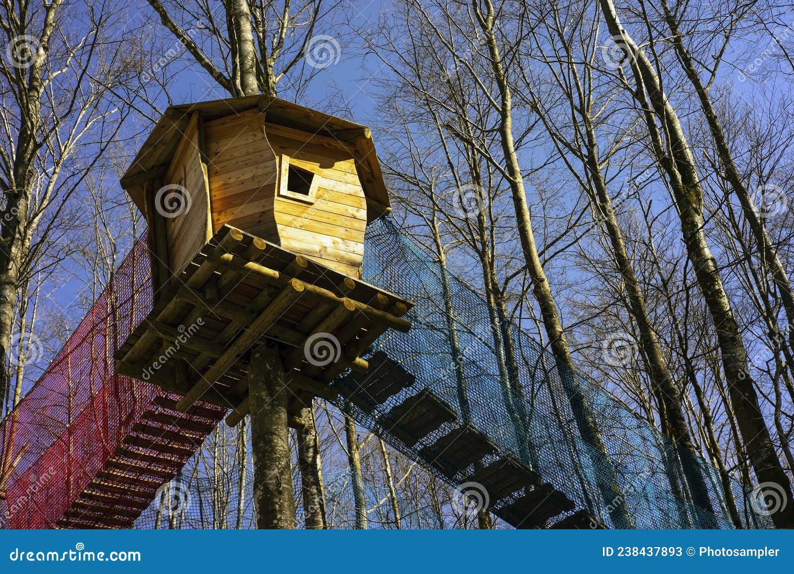 Small Tree House with a Safety Net Stock Image - Image of wood, park ...
