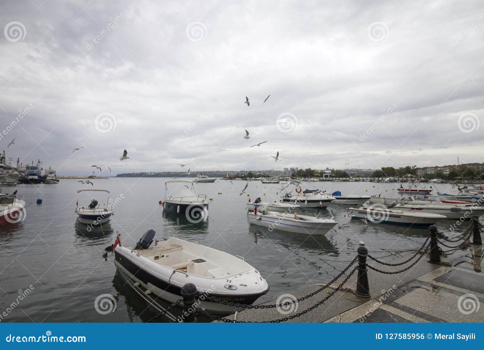 Empty boat in the sea editorial photo. Image of sailing - 127585956