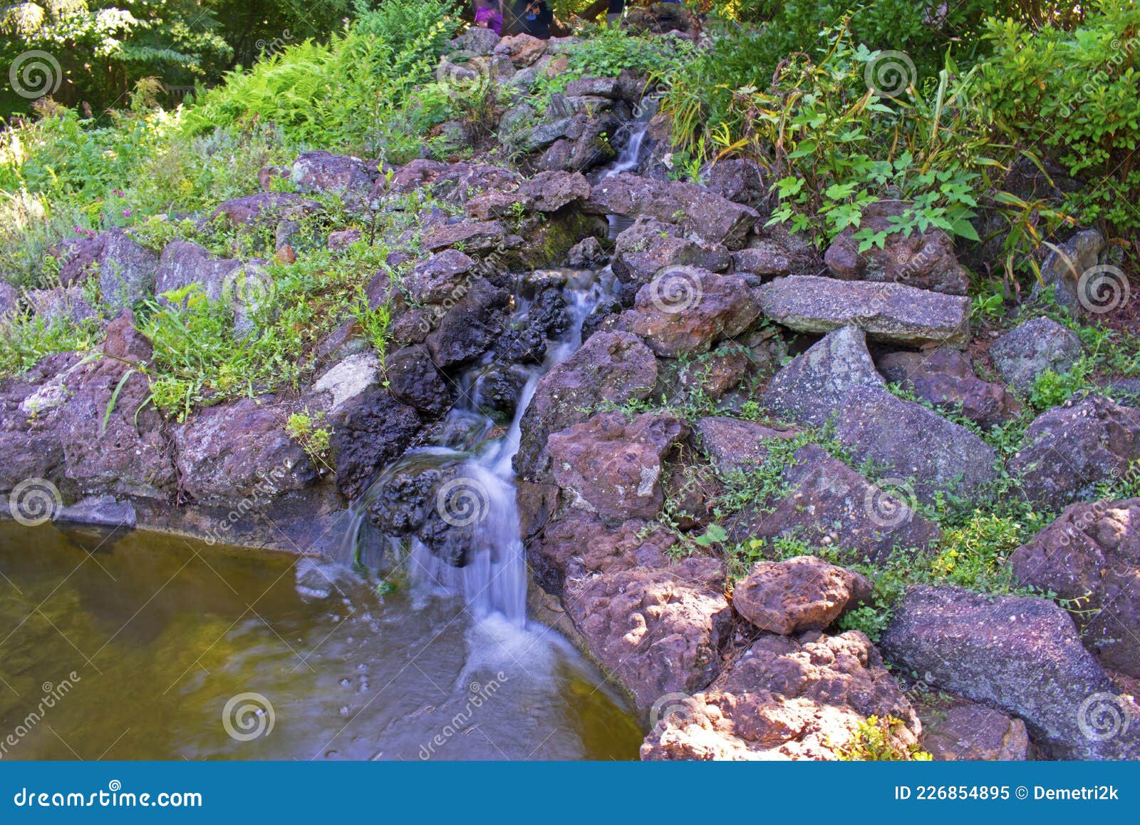 Small Waterfall at Deep Cut Gardens Stock Image - Image of flow, nature ...