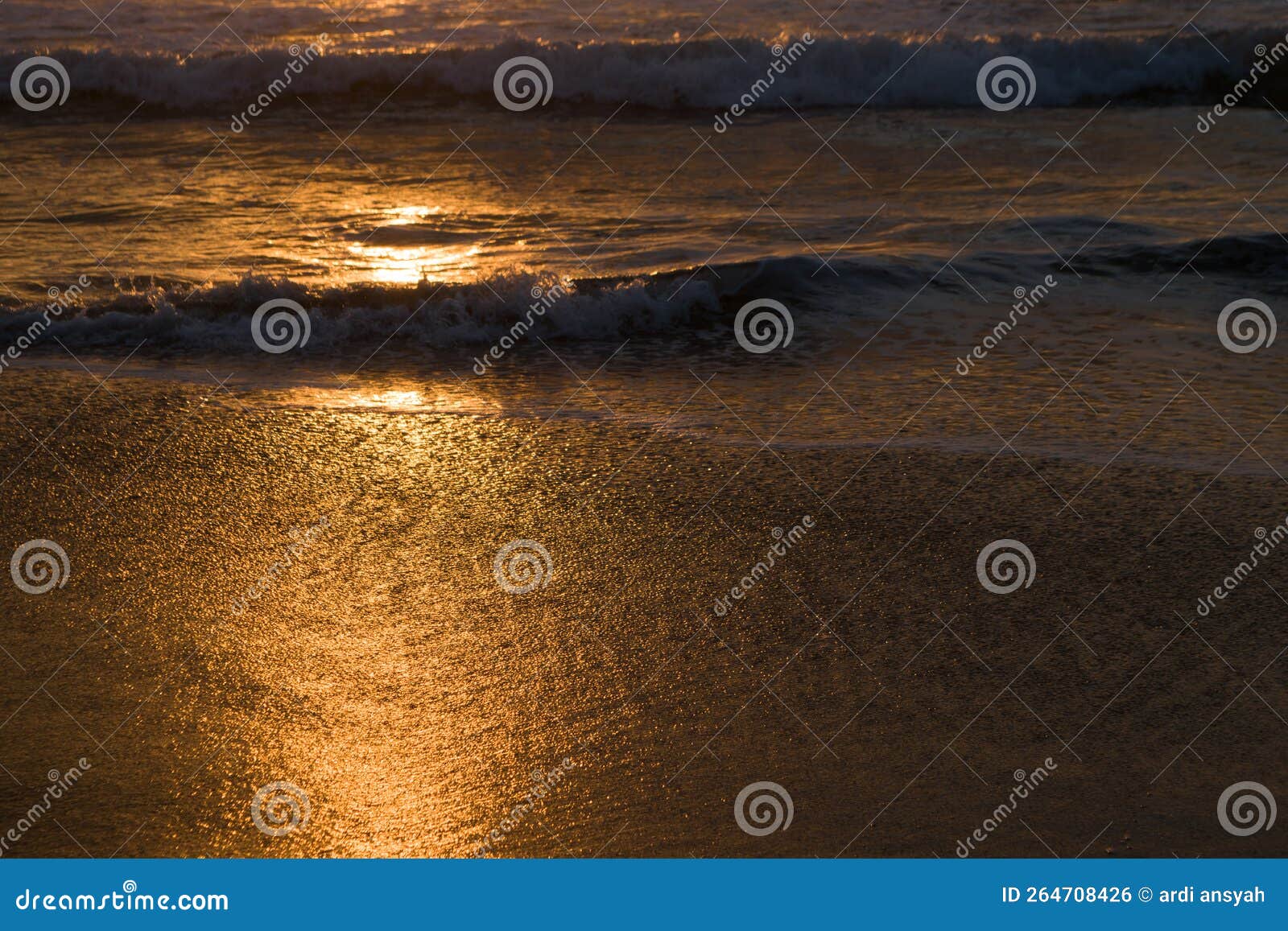 Small Wave on Sunset Beach Hitting the Shore Stock Photo - Image of ...