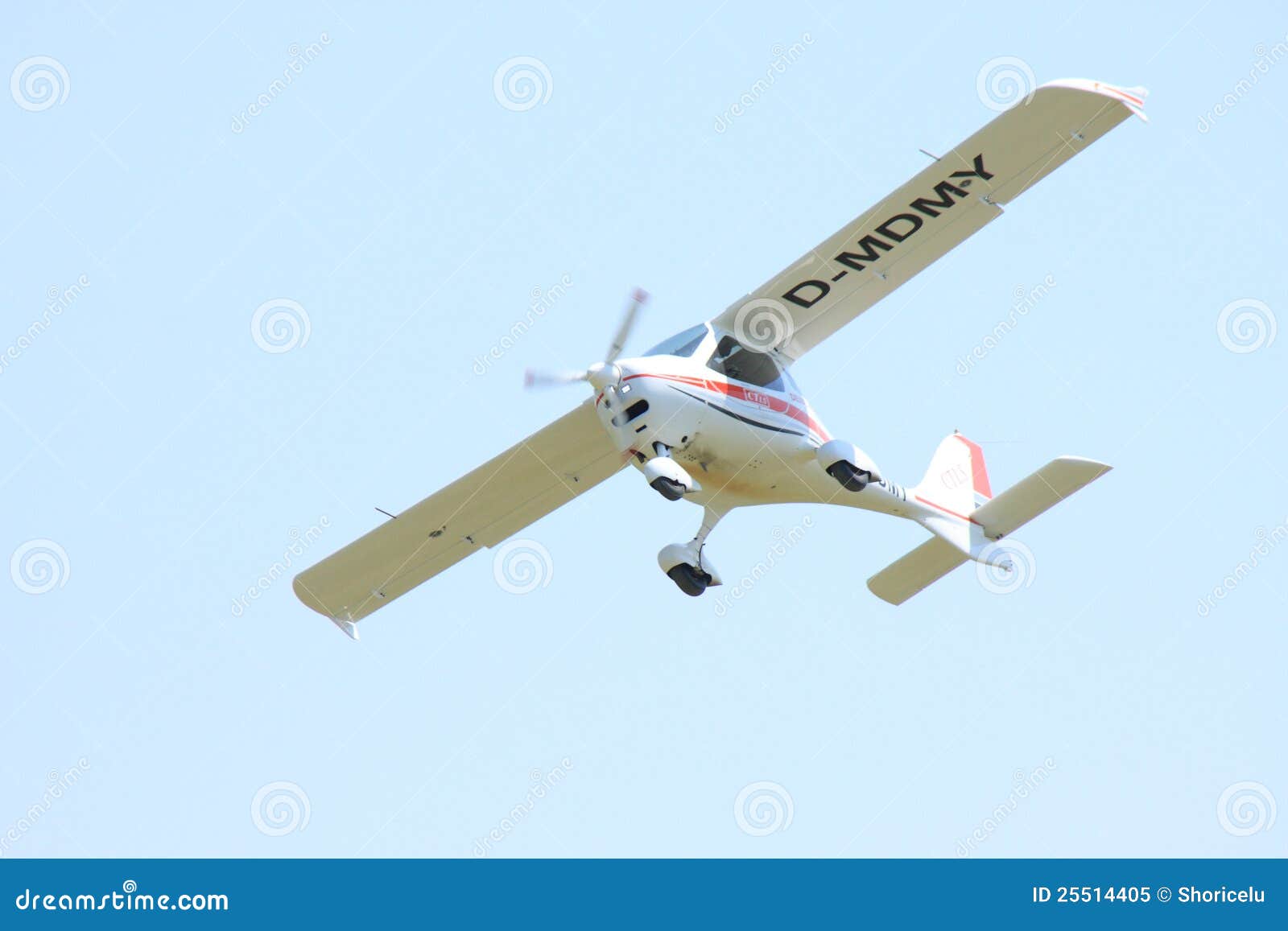 Small white airplane editorial image. Image of sport - 25514405