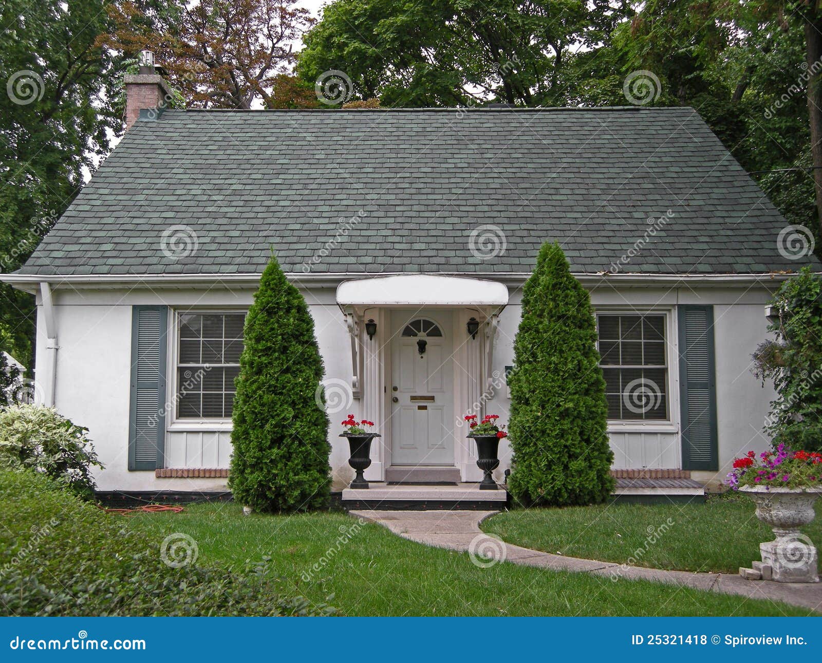 Small white house stock photo. Image of stucco, flower - 25321418
