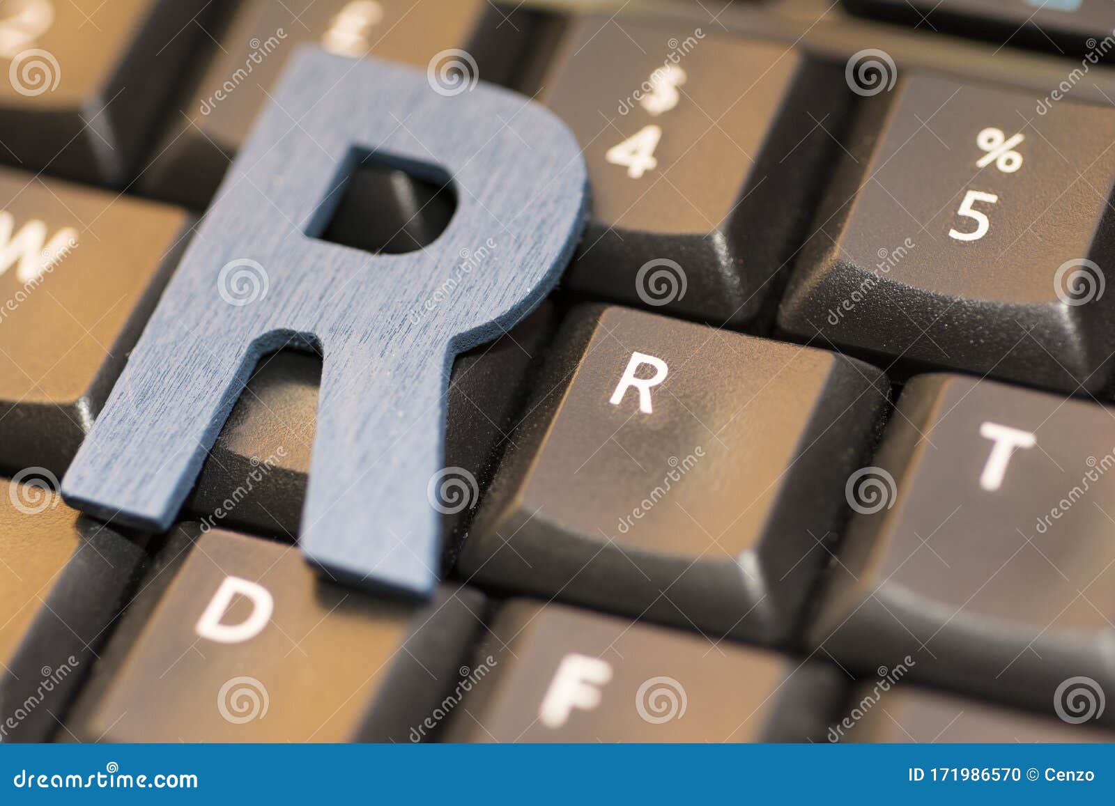 Small Wooden Letter `R` on Black Computer Keyboard Stock Photo - Image ...