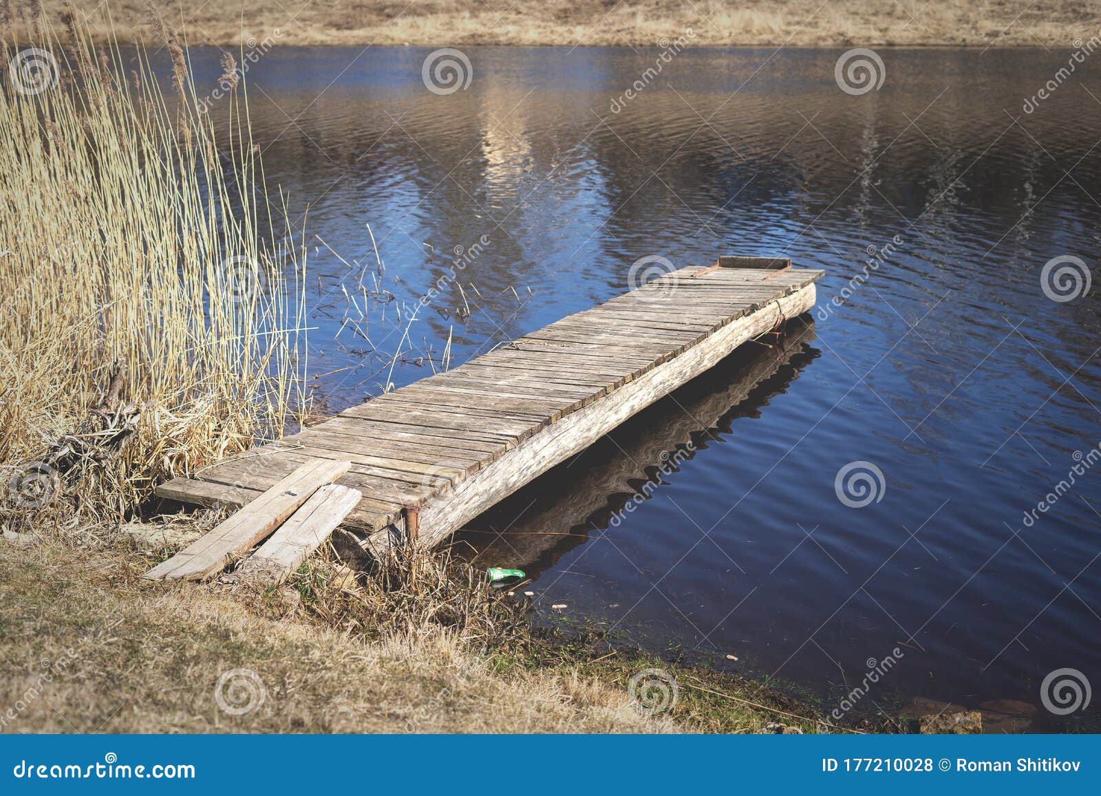 Small Wooden Pier on Lake in Summer. Stock Photo - Image of empty ...