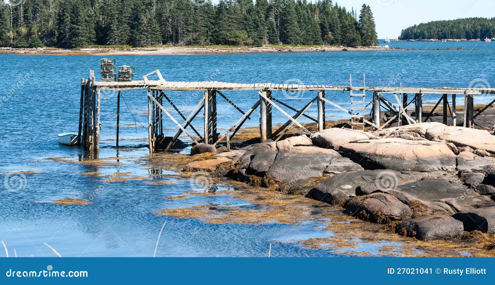 Small wooden Wharf stock image. Image of maine, wharf - 27021041