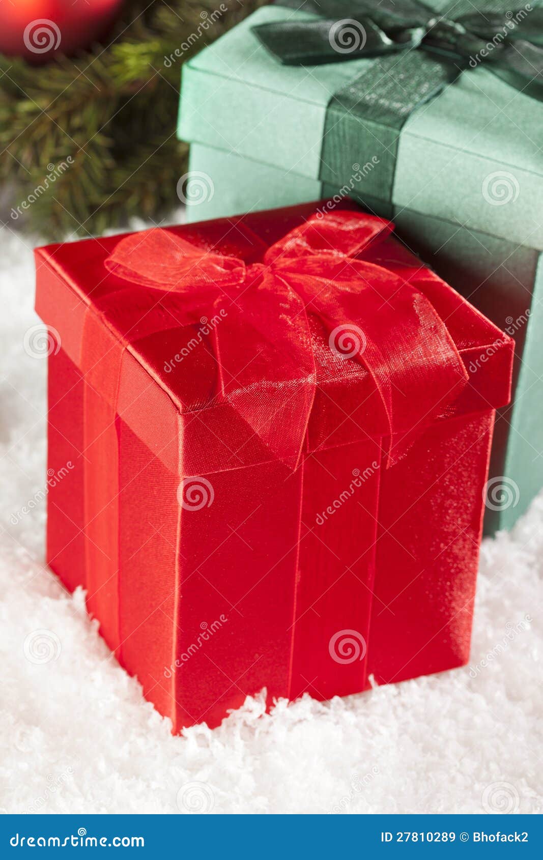 Small Wrapped Christmas Presents Stock Image - Image of seasonal, green ...